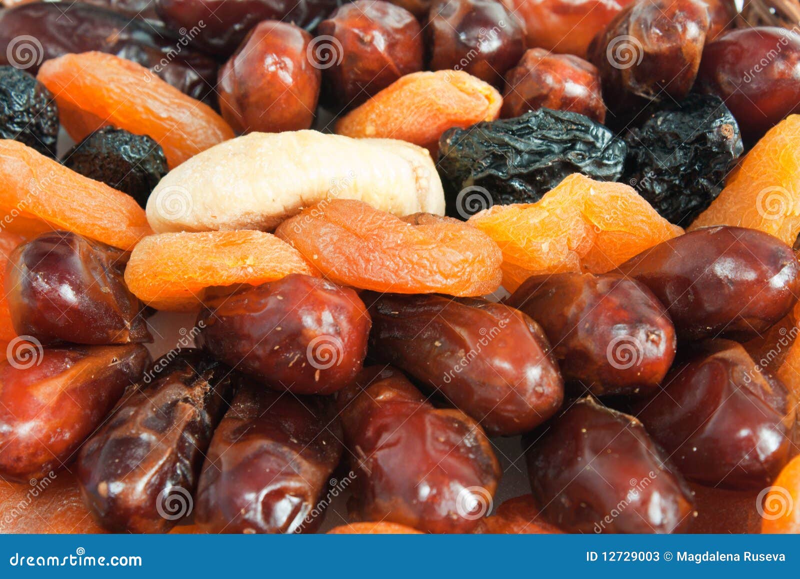 Mezcla de fruta seca imagen de archivo. Imagen de dieta - 12729003