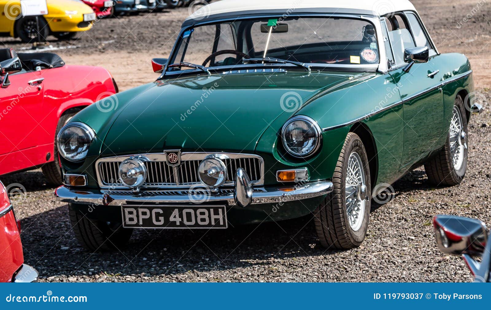 MG verde MGB fotografia editorial. Imagem de esportes - 119793037