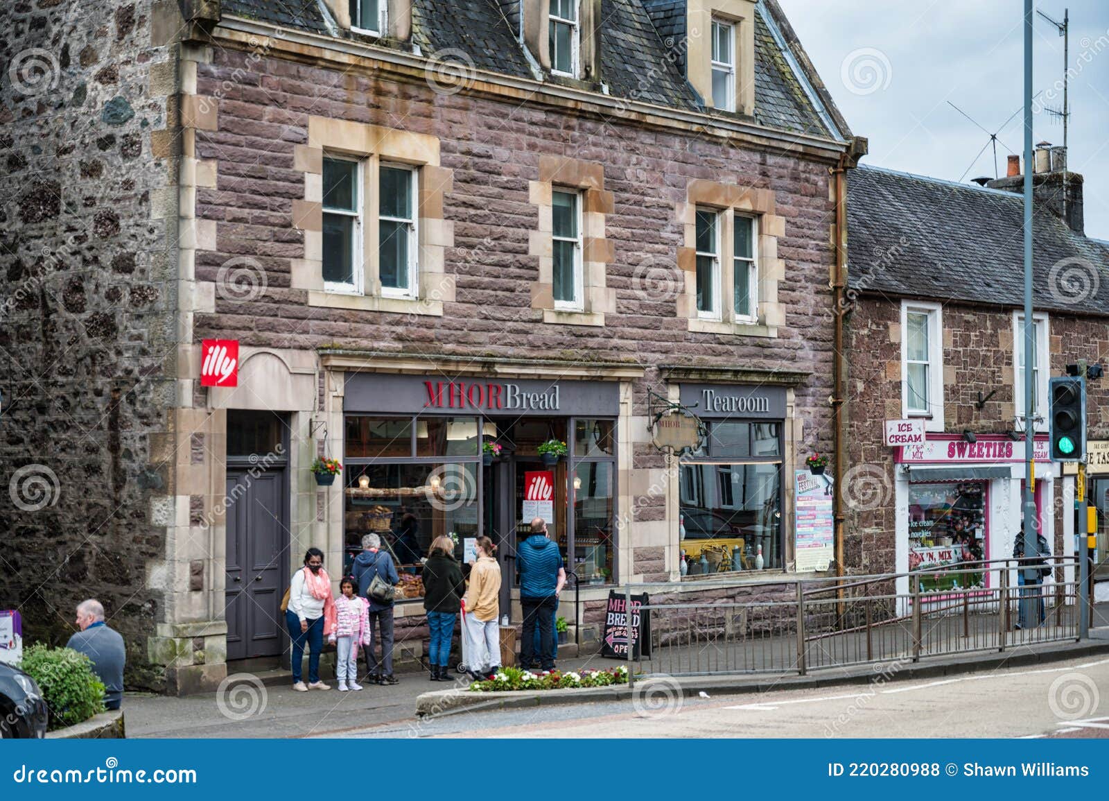 Mhor Bread editorial stock photo. Image of scenery, sign - 220280988