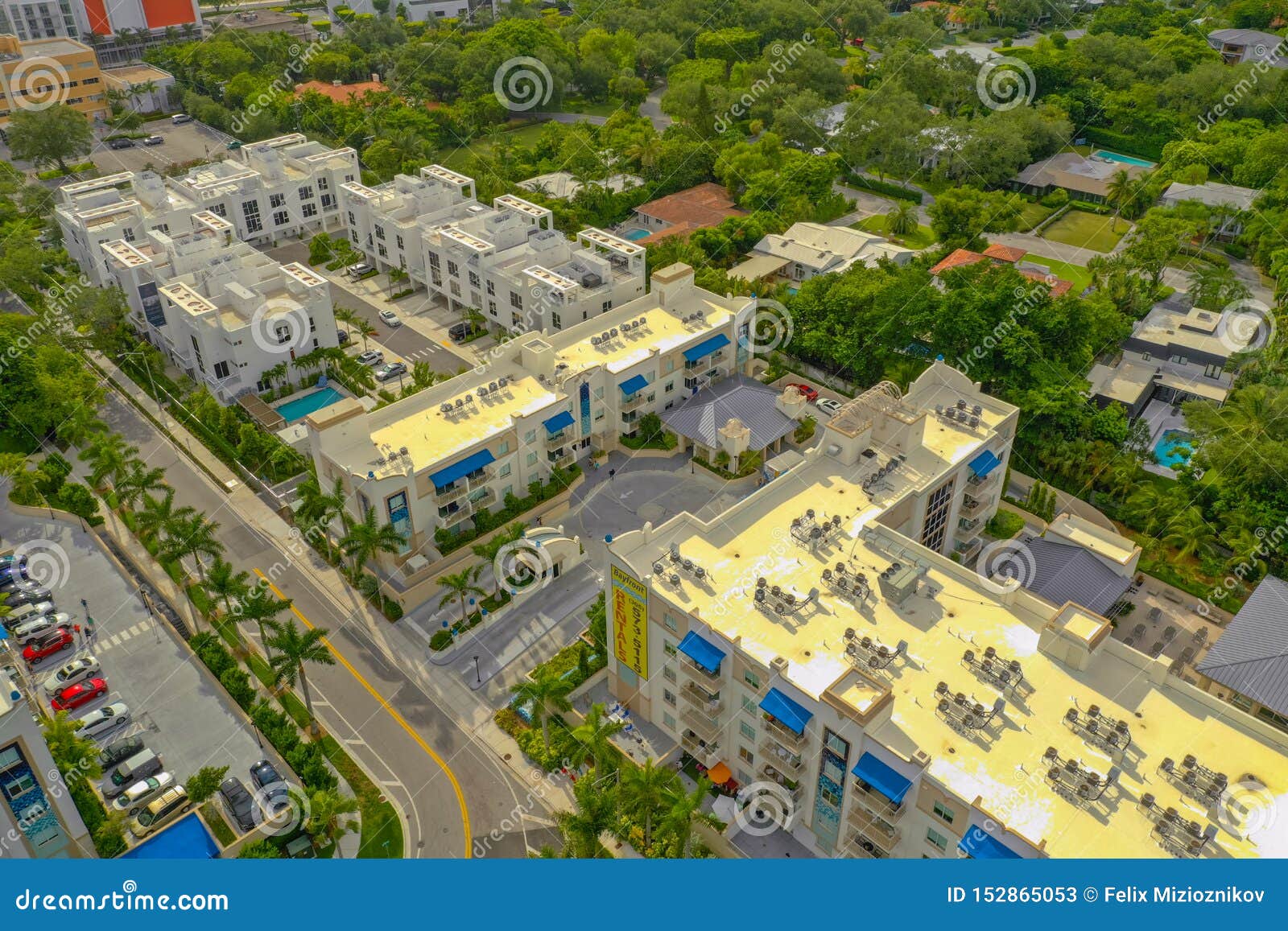 Miami Bay Waterfront Midtown Residences Editorial Stock Photo - Image ...