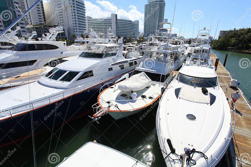 Miami Beach Boat Show editorial image. Image of yacht - 18320220