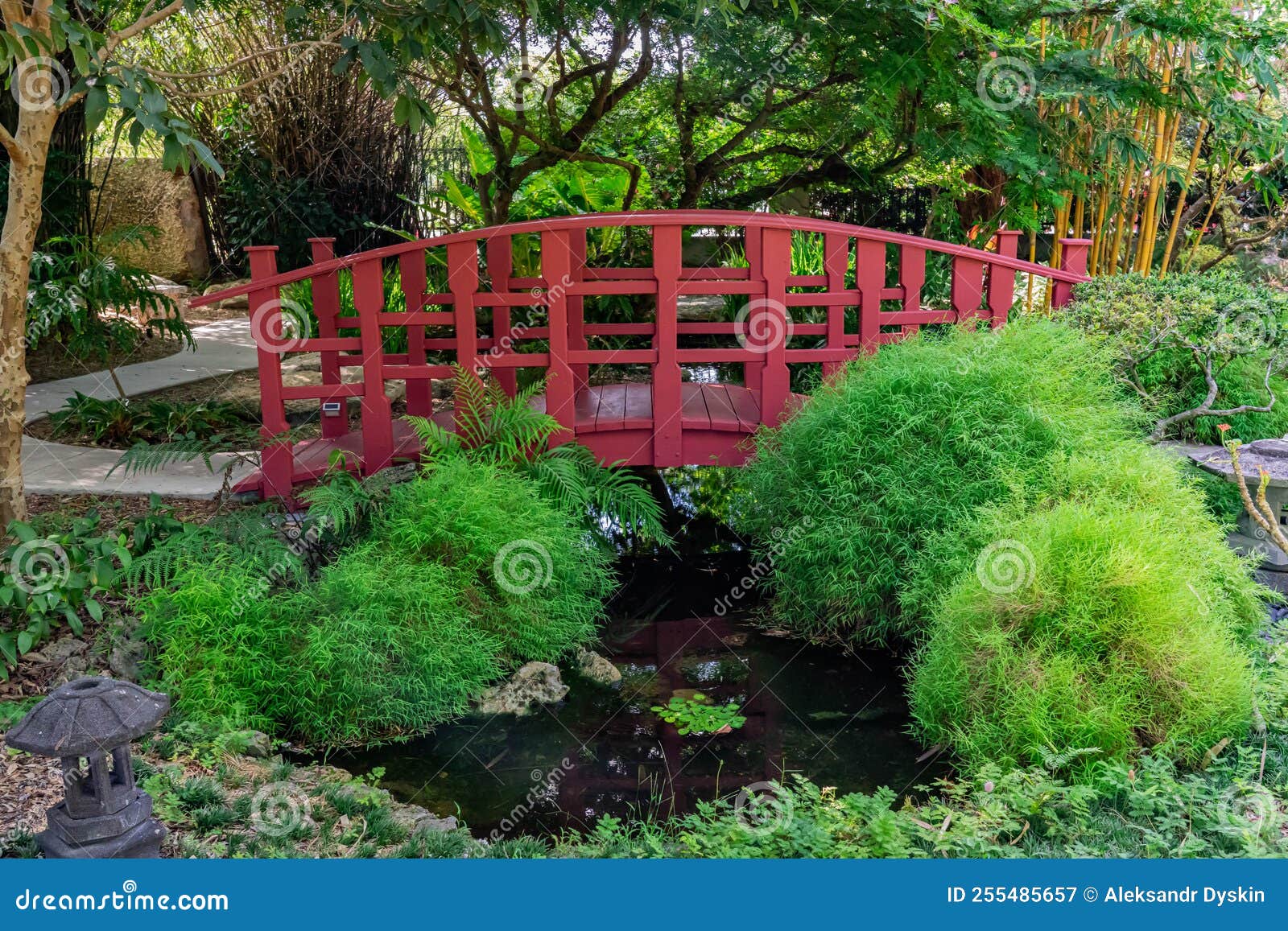 Botanical Beach, Juan De Fuca Provincial Park With Crashing Wave At ...