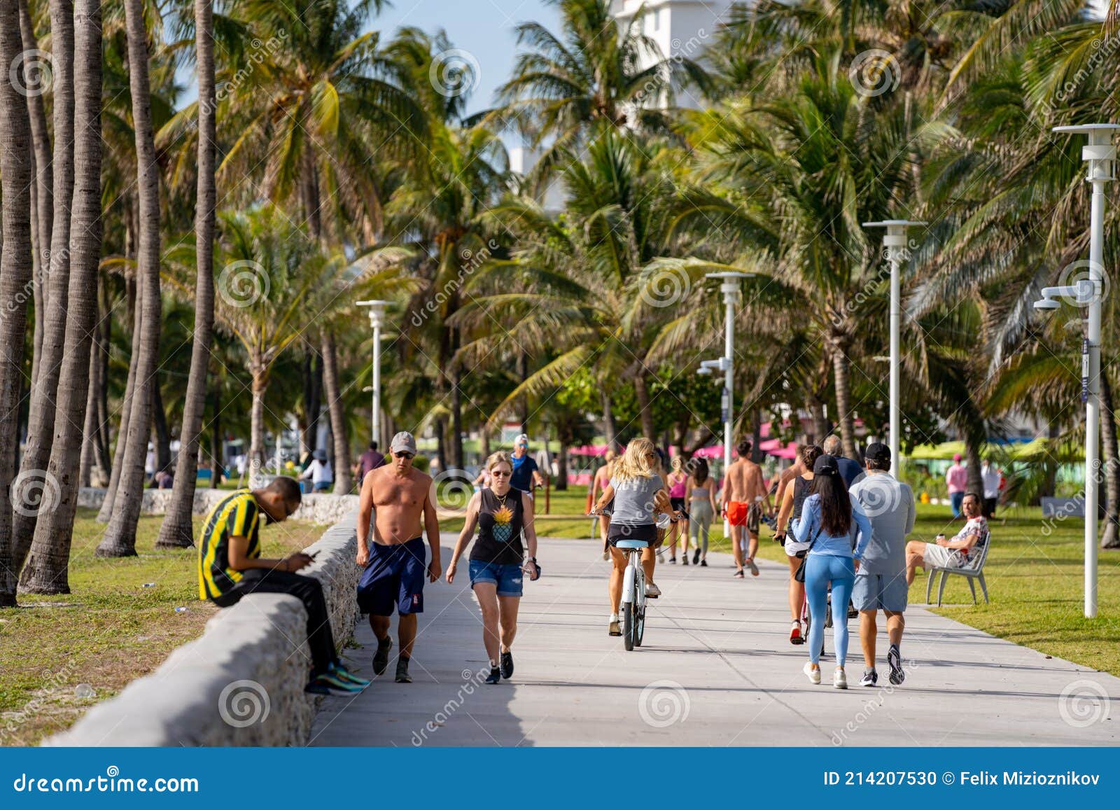 Miami Beach Crowds Spring Break 2021 during Covid 19 Coronavirus ...
