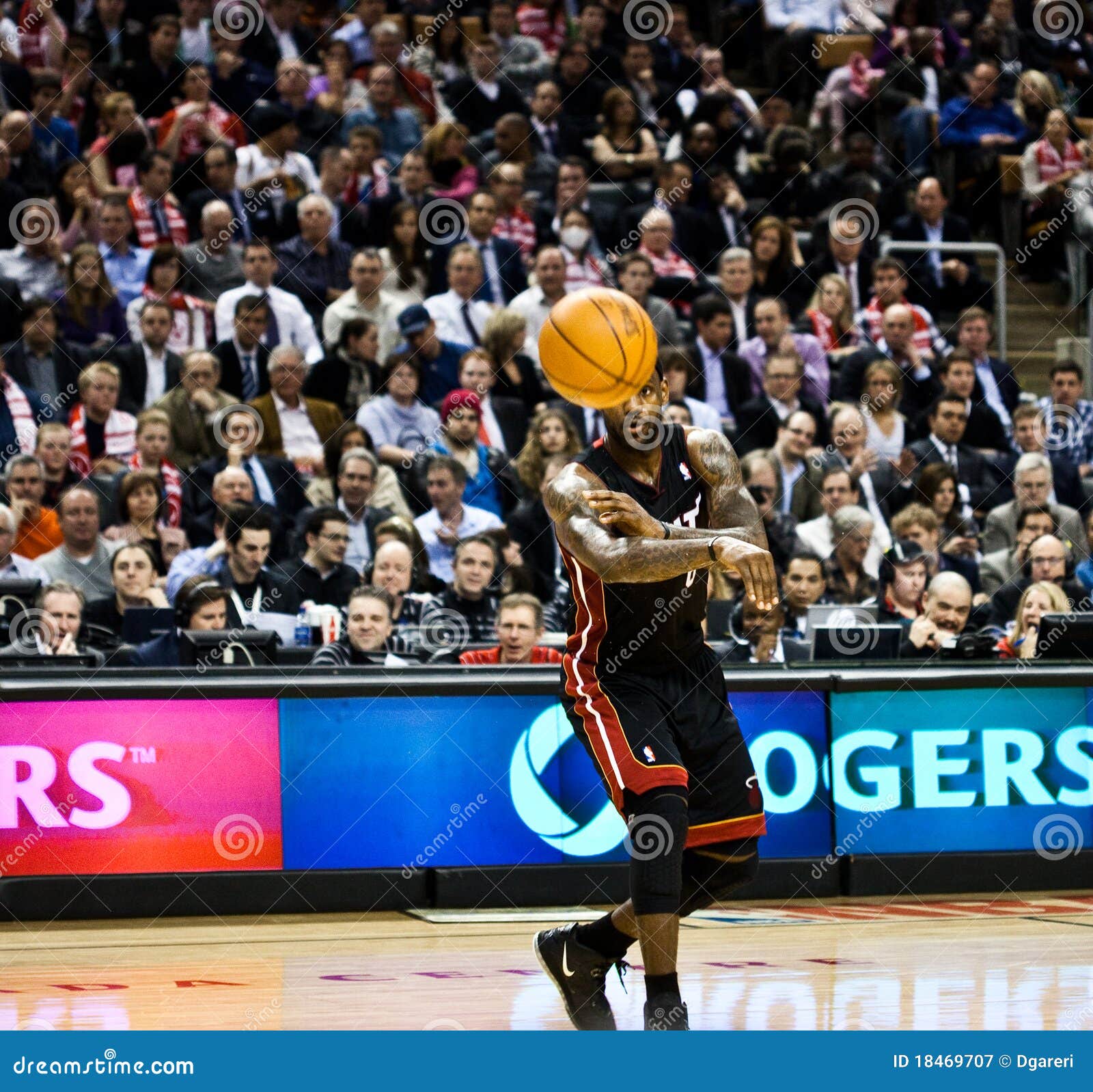 Miami Heat Vs. Toronto Raptors Editorial Photography - Image of playing ...