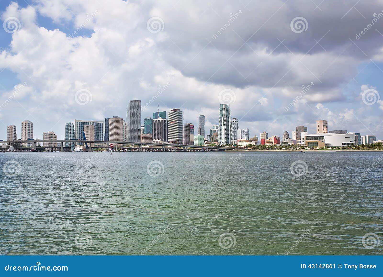 Miami Skyline editorial photo. Image of financial, metropolitan - 43142861