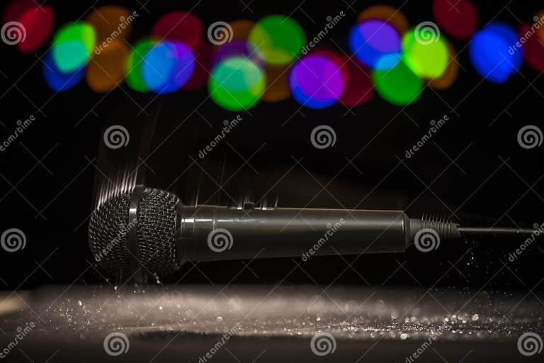 Drop the Mic on stage stock image. Image of peace, confident - 186524377
