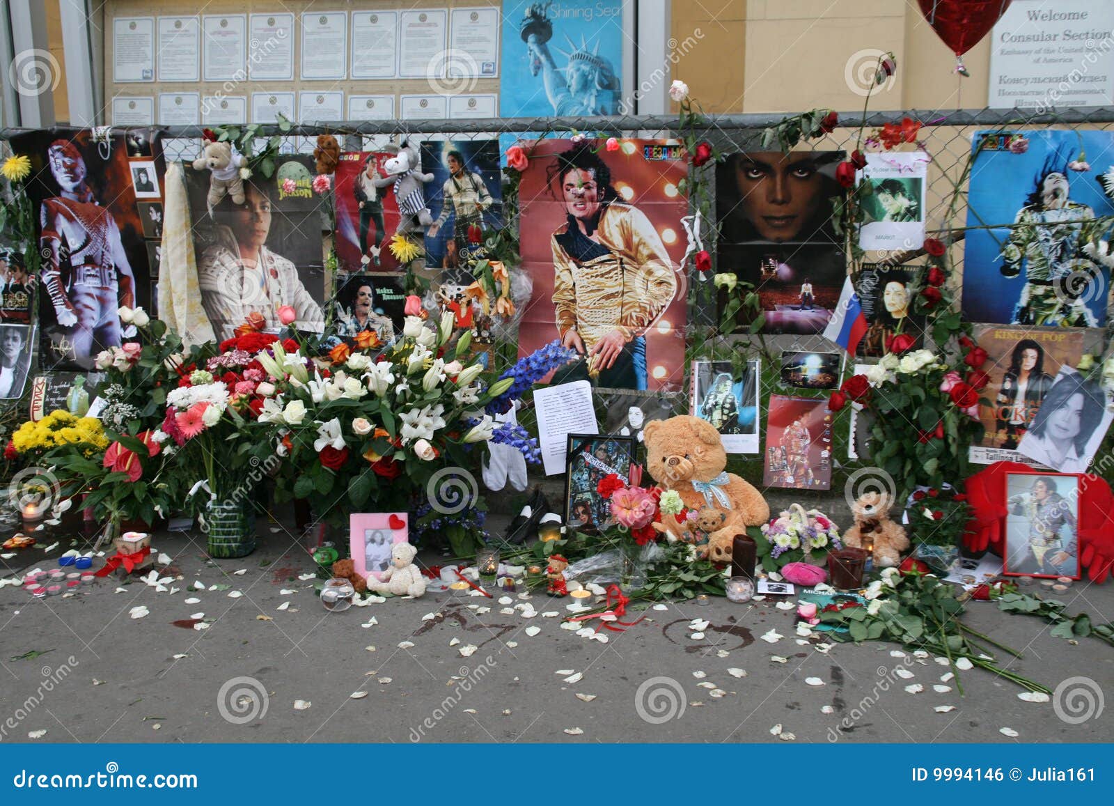 Michael Jackson Dood. Reactie Van De Ventilators Van Moskou ...