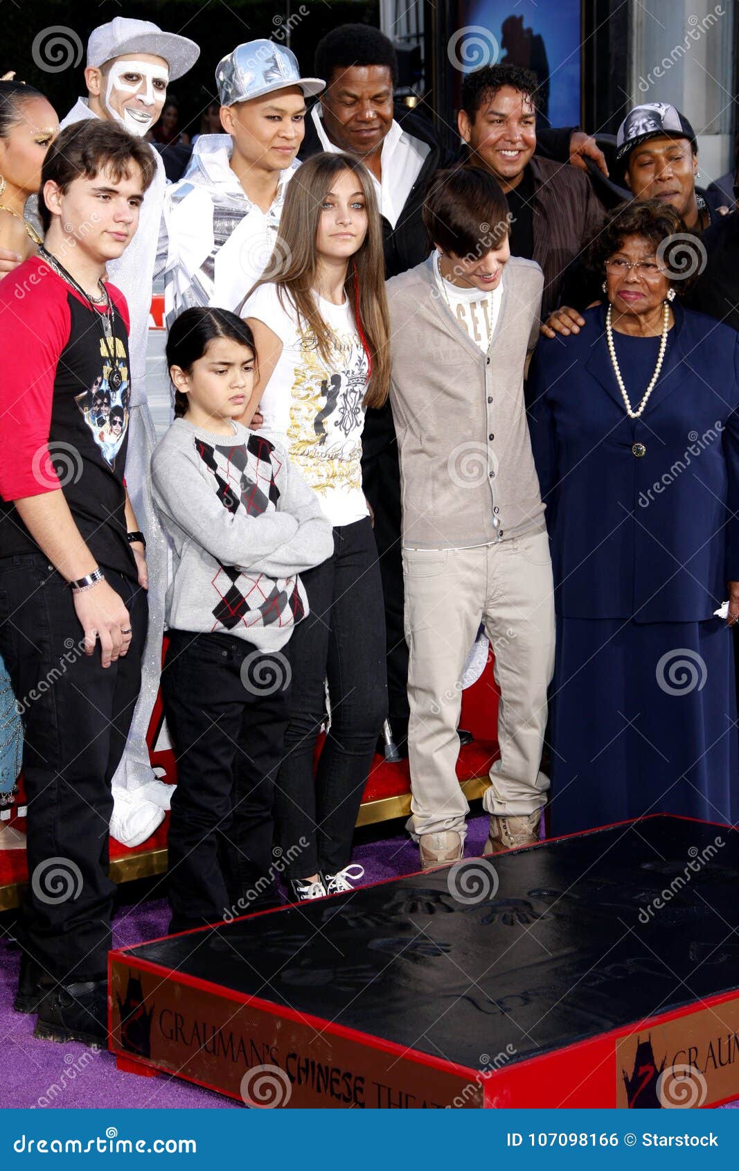 Michael Jackson Immortalized Foto editorial - Imagen de cantante, mano ...