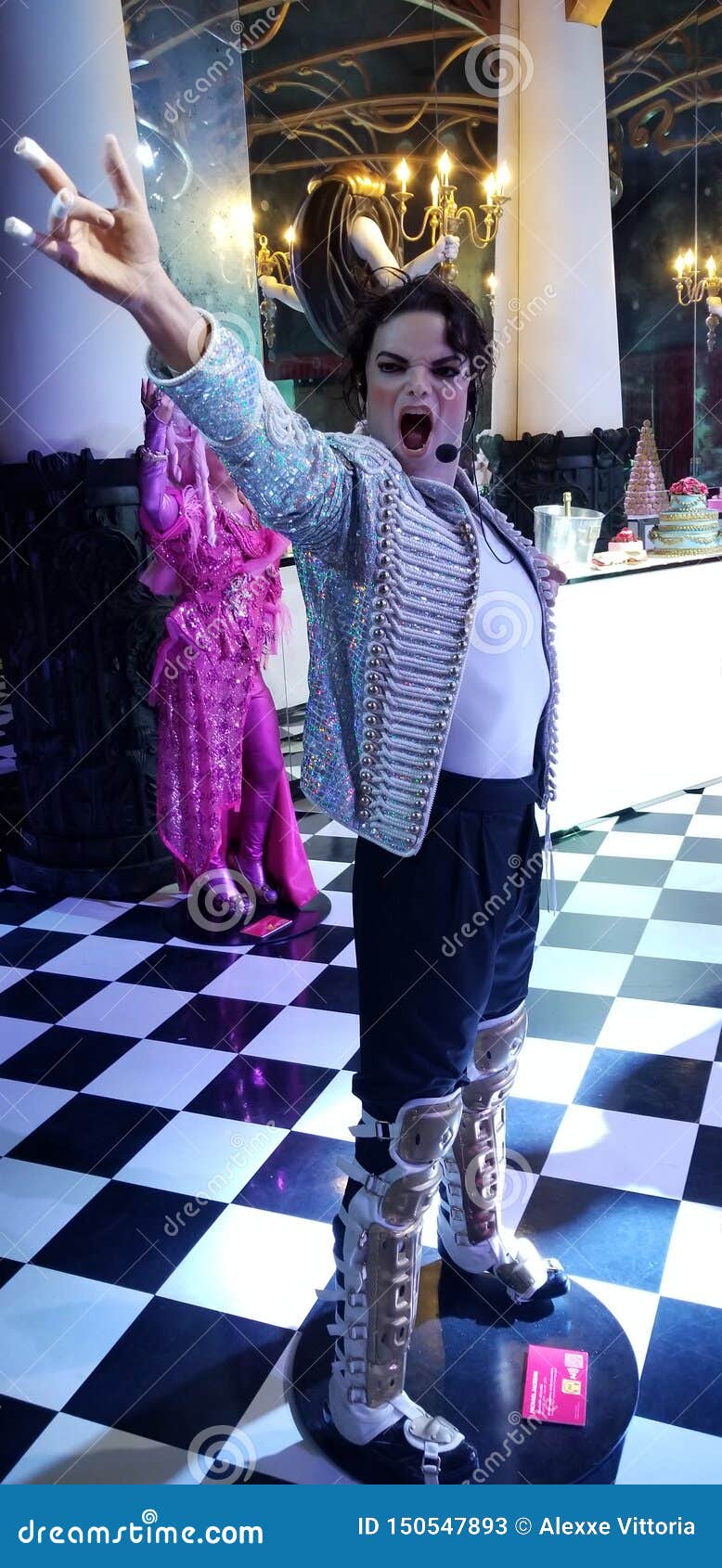 Michael Jackson statue editorial stock photo. Image of museum - 150547893