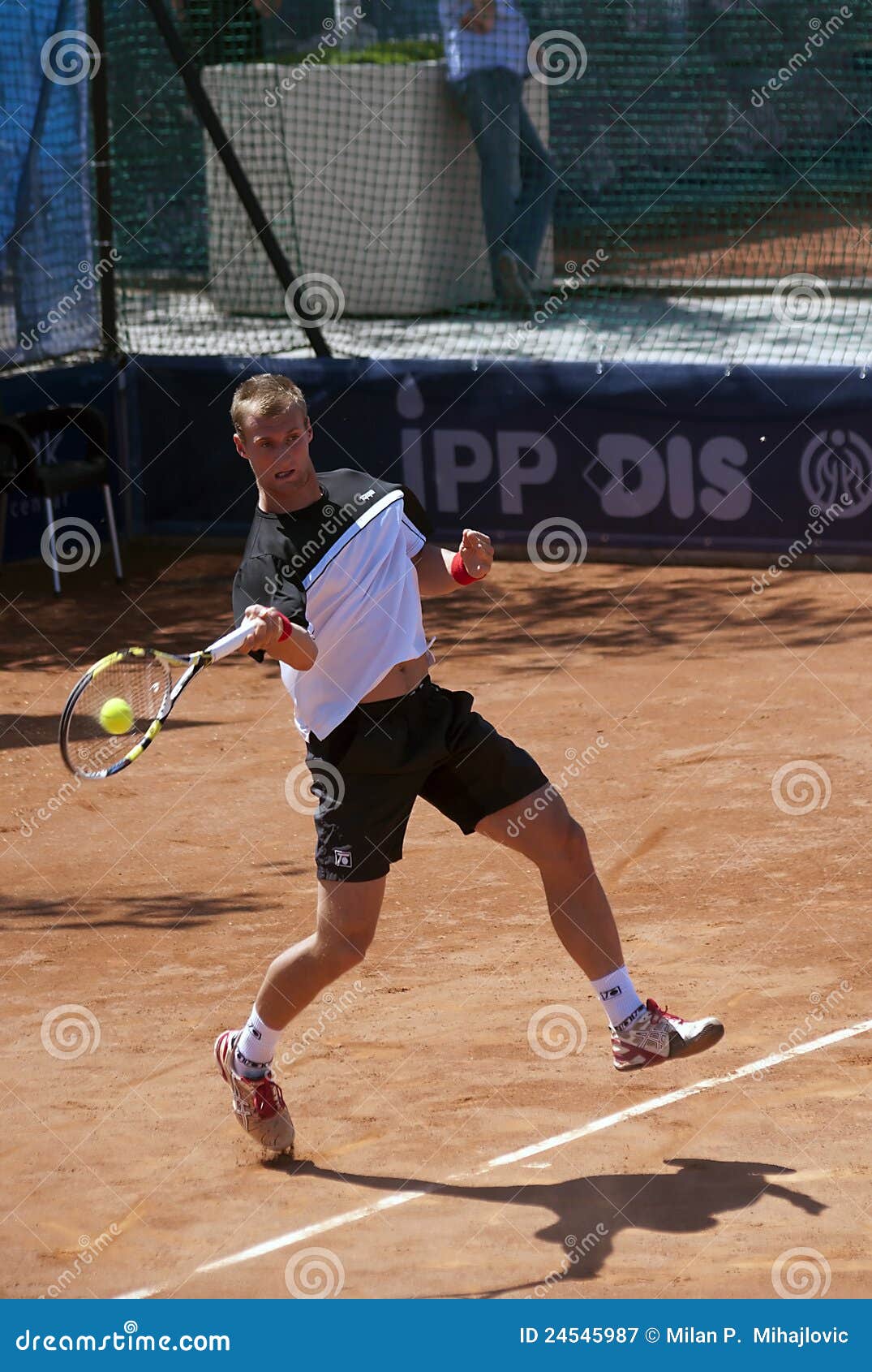 Michael Linzer editorial photography. Image of bulb, ball - 24545987
