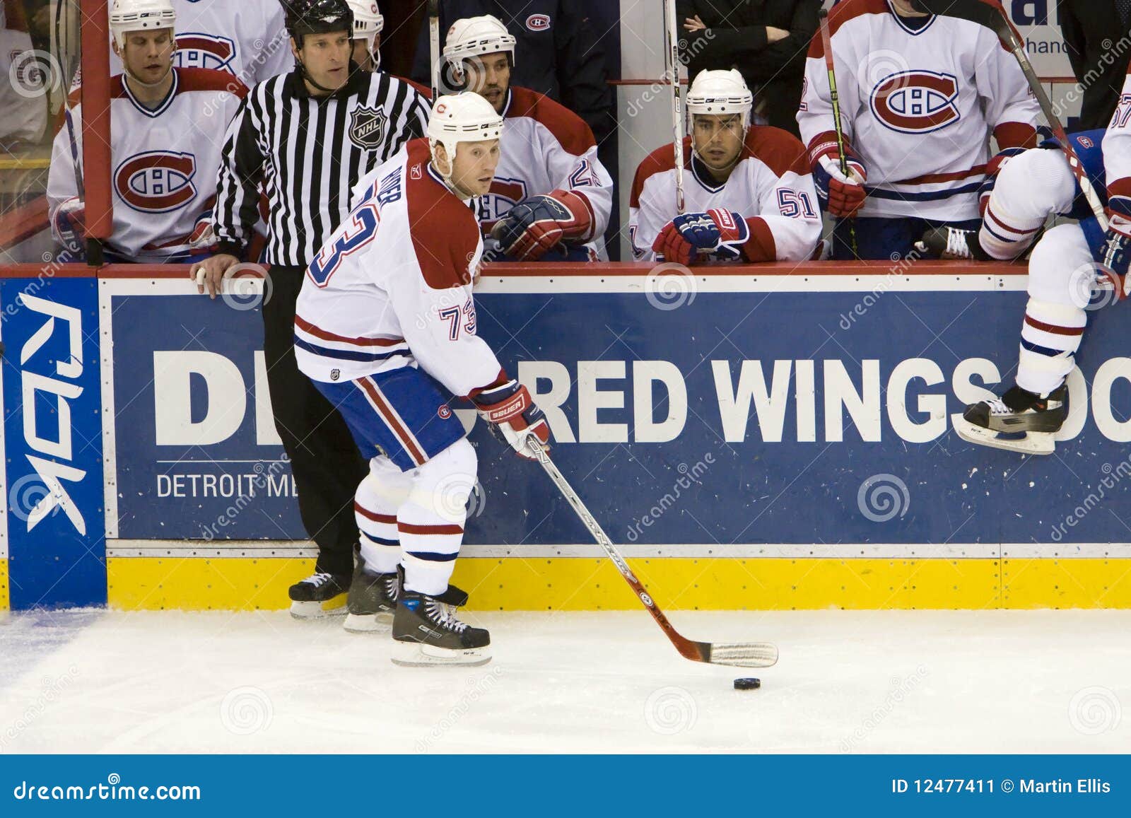 Michael Ryder with Puck editorial photo. Image of skate - 12477411