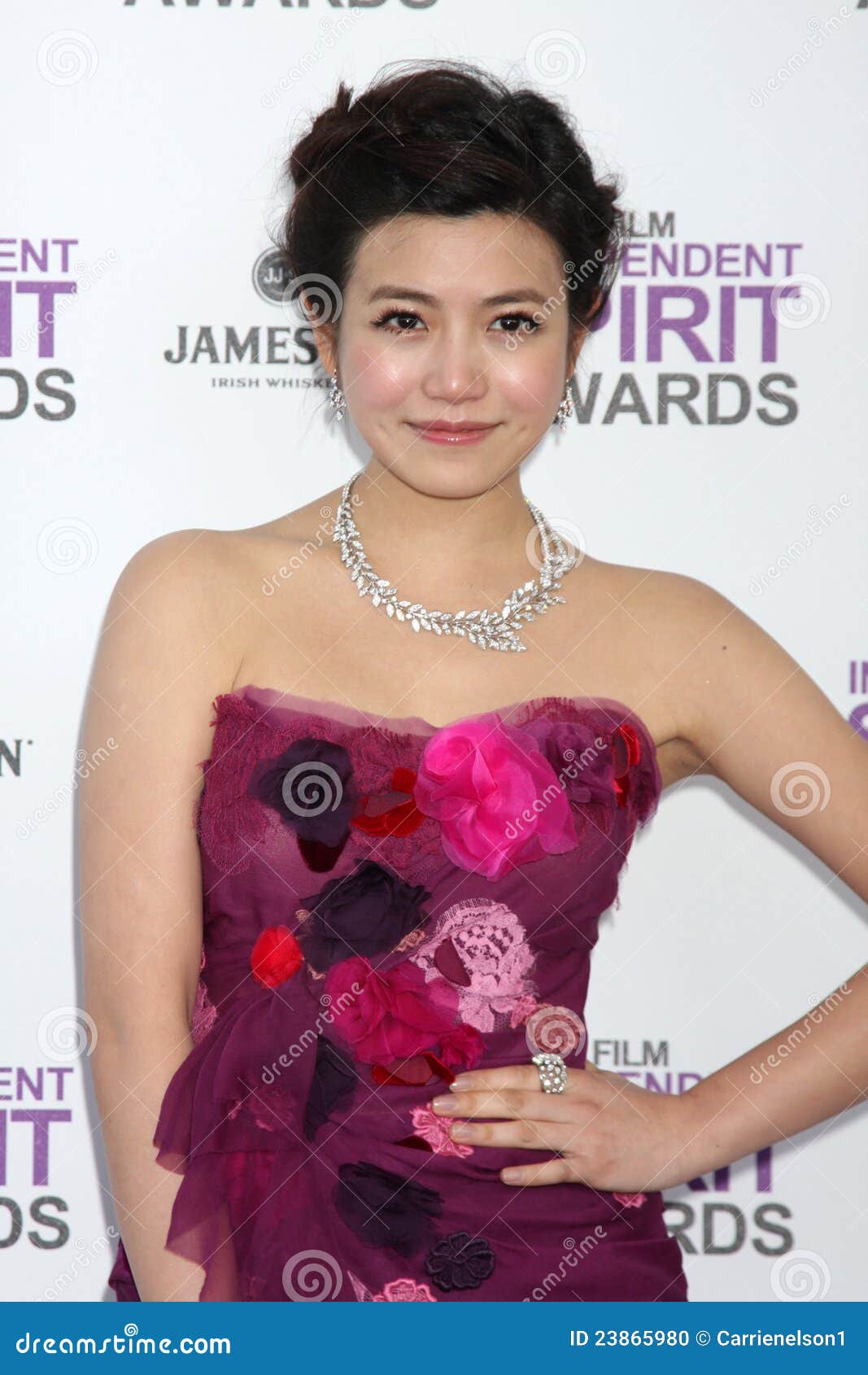 Michelle Chen editorial image. Image of angeles, beach - 23865980