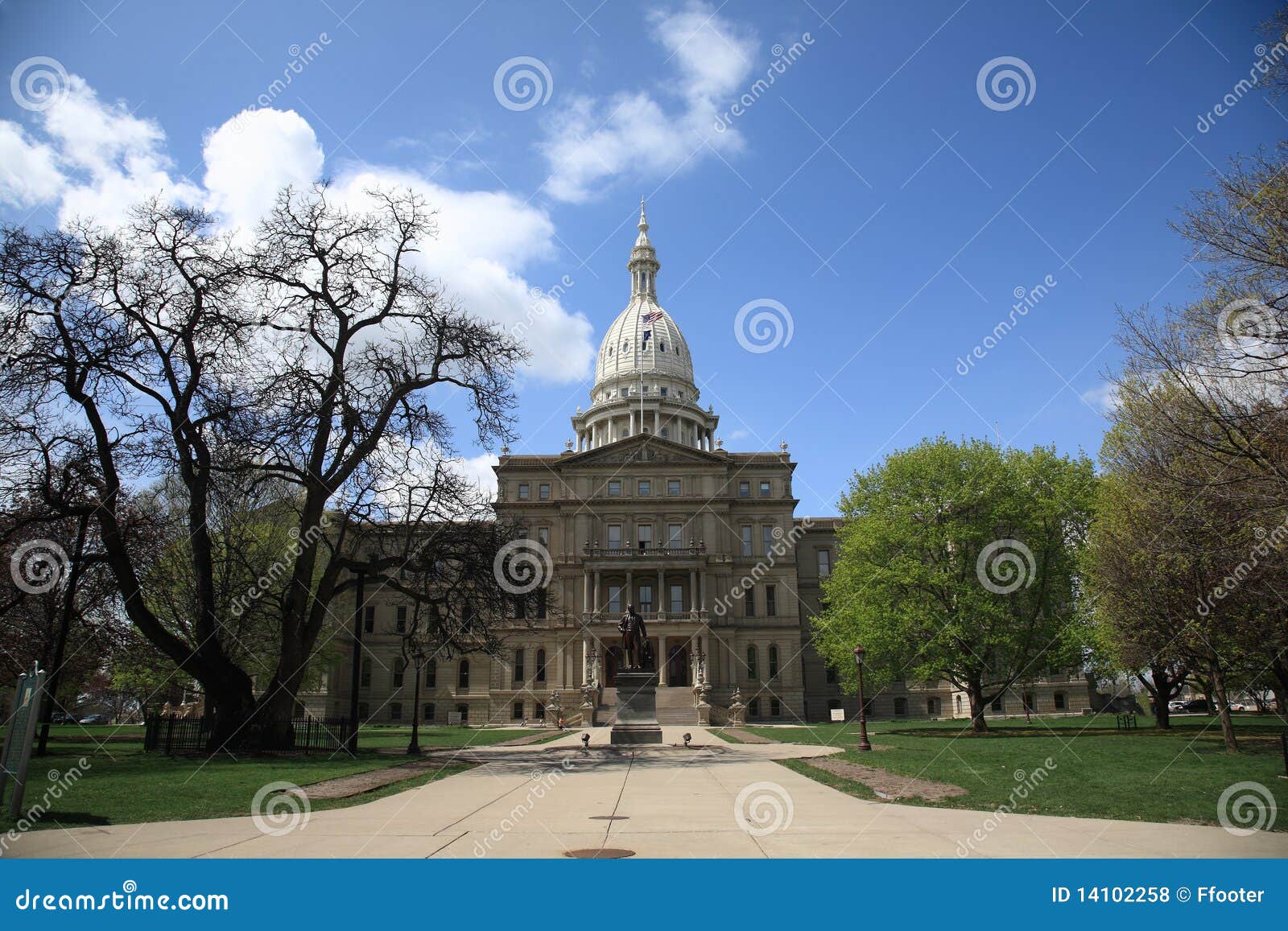 Michigan State Capitol Building Stock Photo - Image of government ...