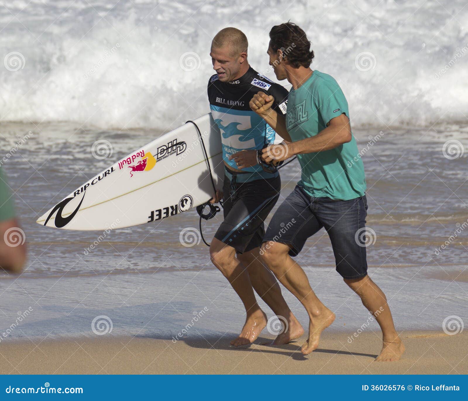 Mick Fanning photo éditorial. Image du sport, oahu, tripler - 36026576