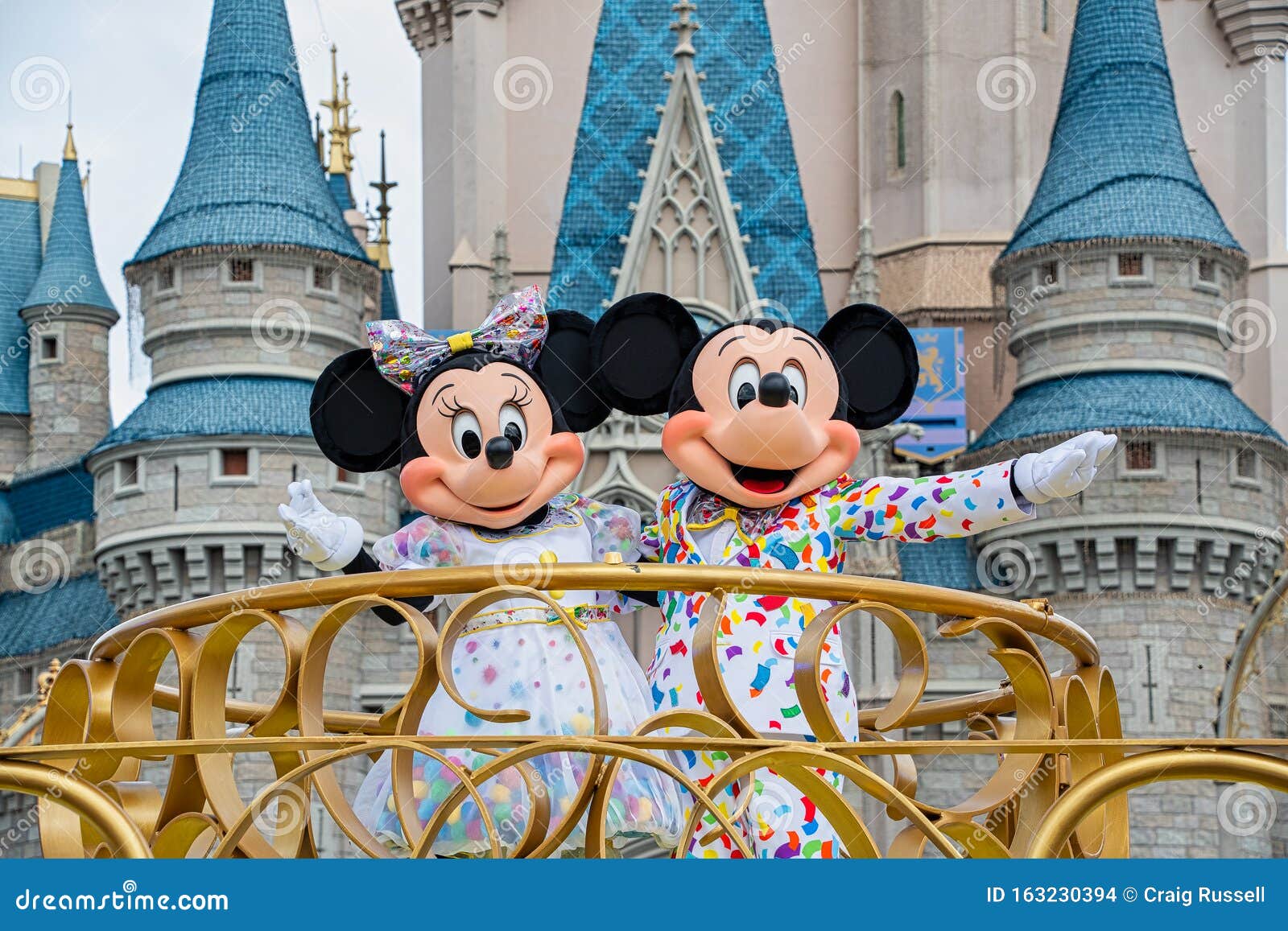 Mickey and Minnie Mouse in the Mousekedance it Parade Editorial Stock ...