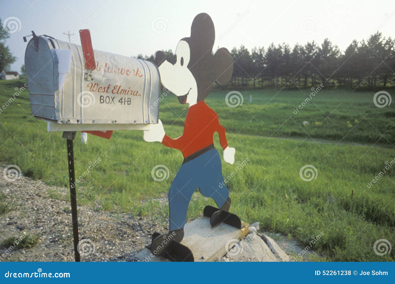 Mickey Mouse mailbox, FL editorial stock photo. Illustration of field ...