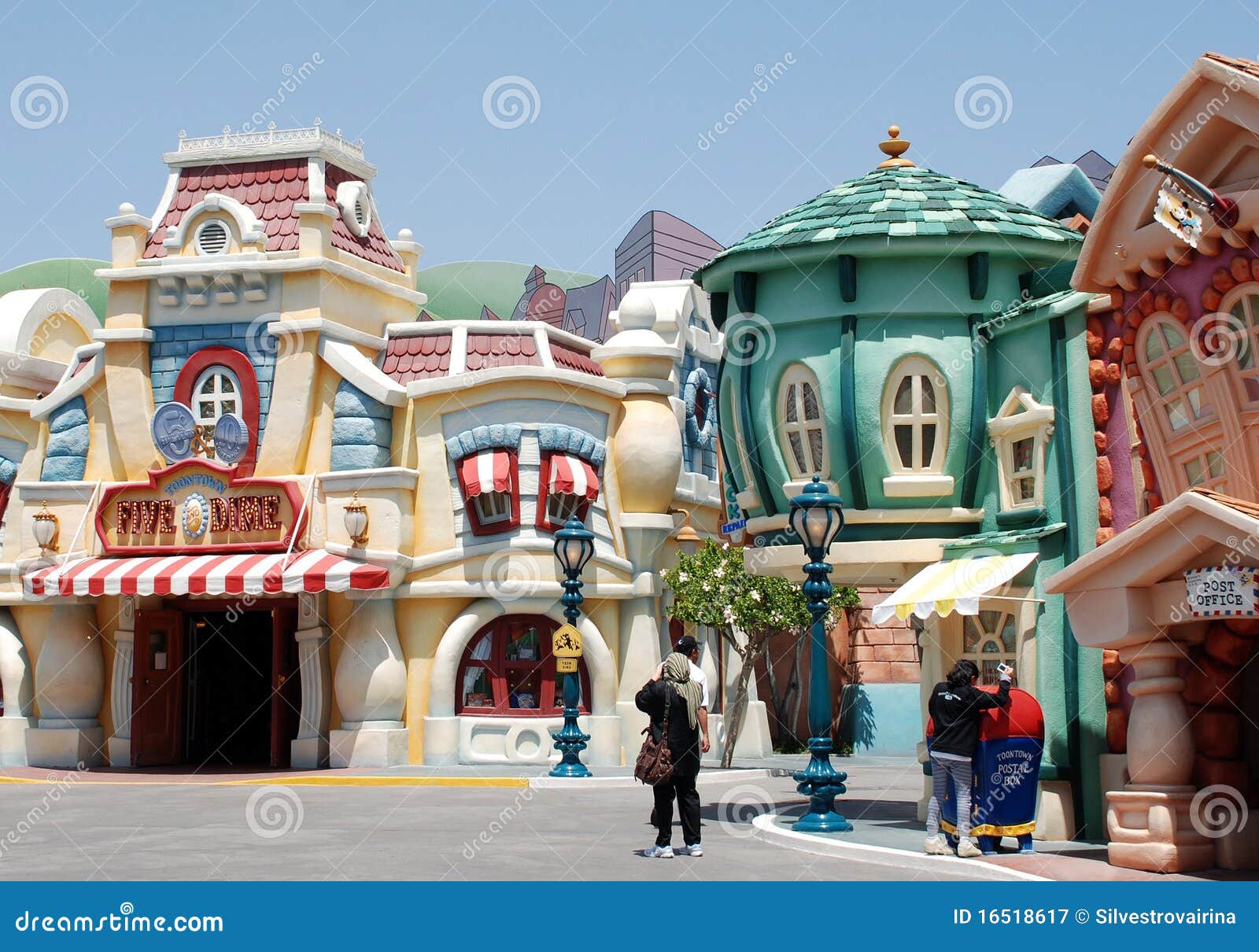 Disneyland Toontown Roller Coaster Thrill Ride Editorial Photo ...