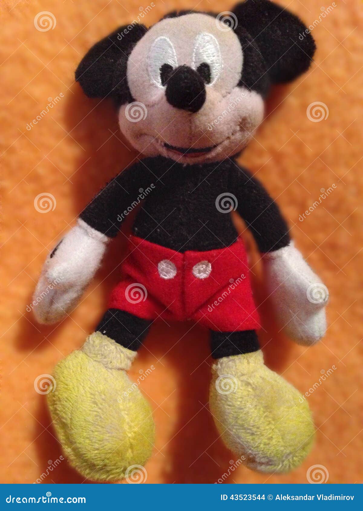Micky Mouse editorial stock image. Image of mickey, live - 43523544