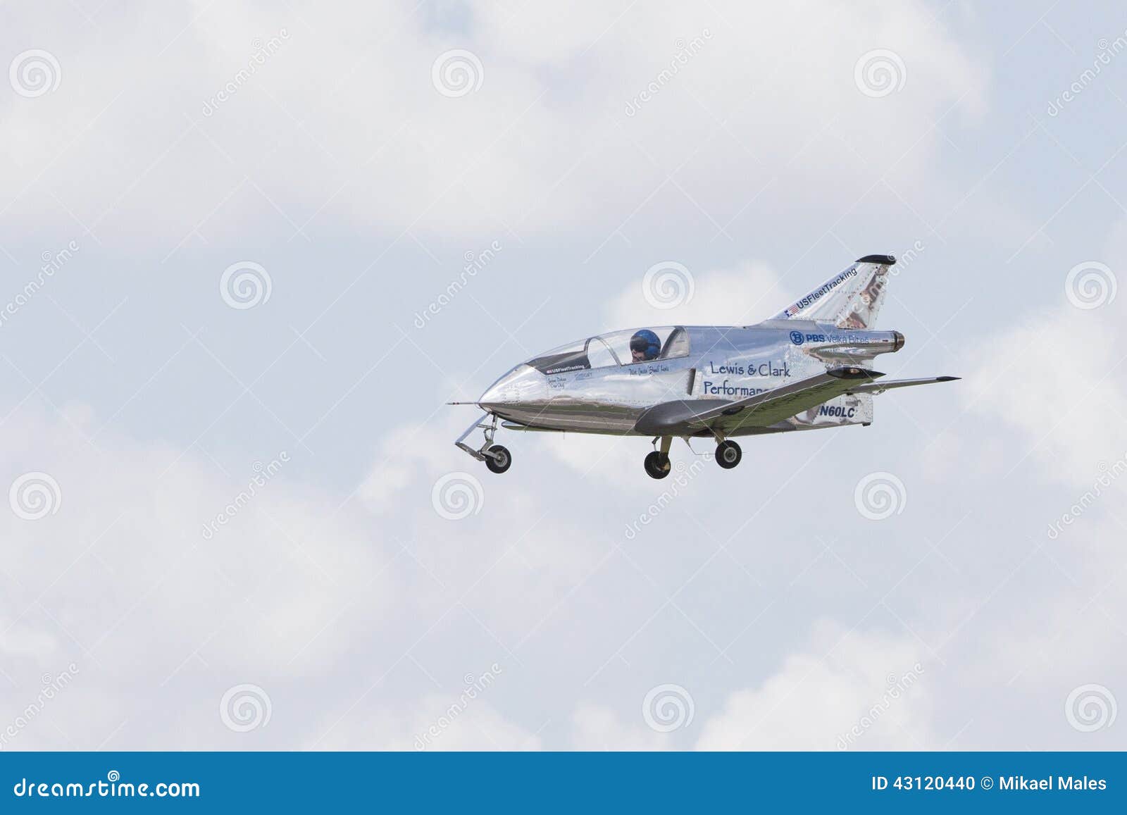 Micro Jet with Landing Gear Down Editorial Image - Image of crew ...