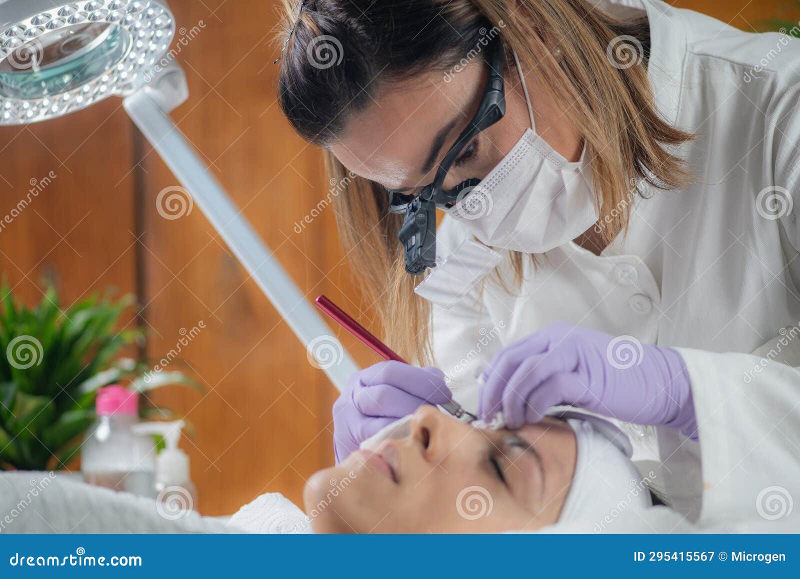 Microblading Eyebrows. Precision with Semi-permanent Eyebrow Ink ...