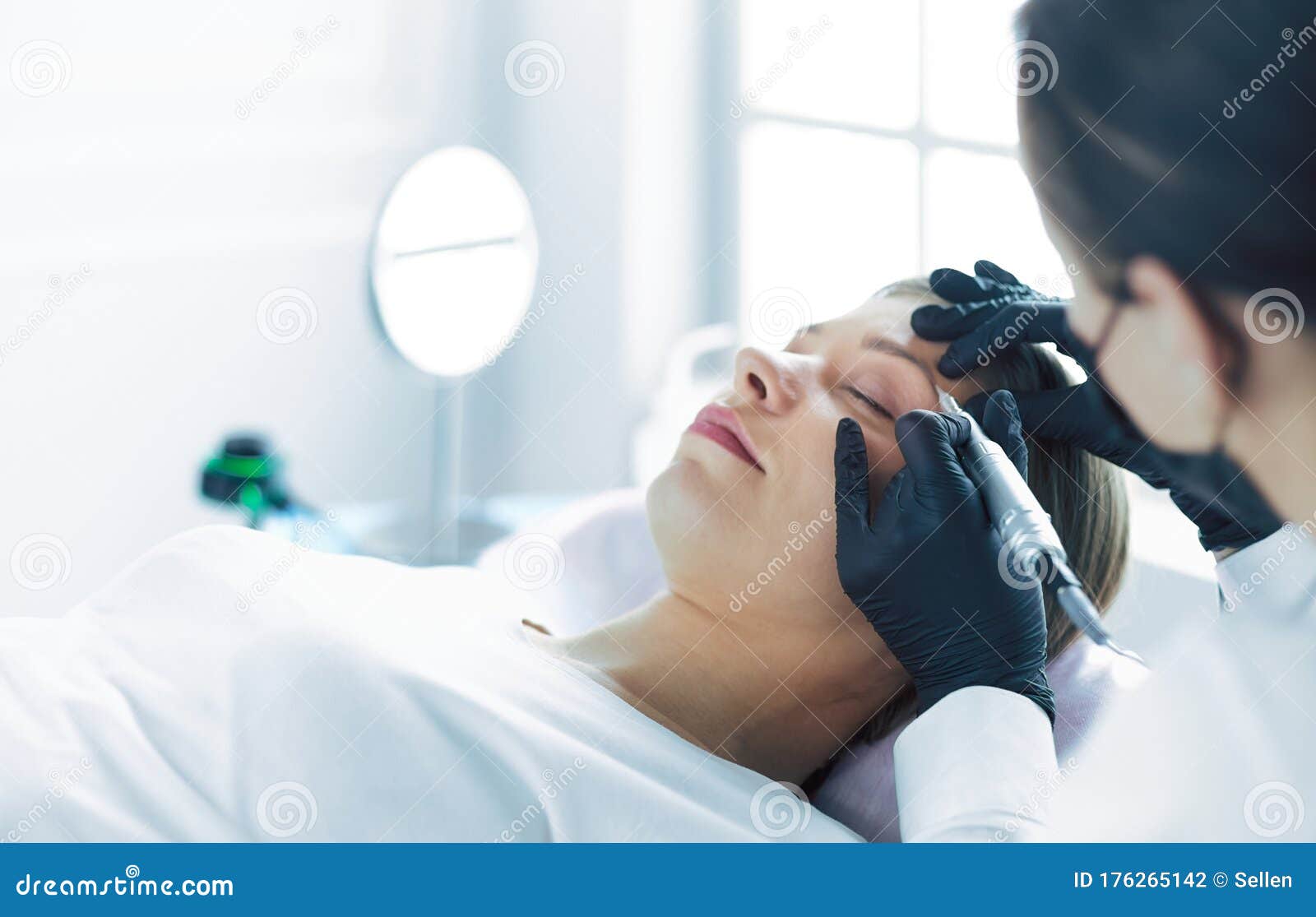 Microblading Eyebrows Work Flow in a Beauty Salon. Stock Photo - Image ...