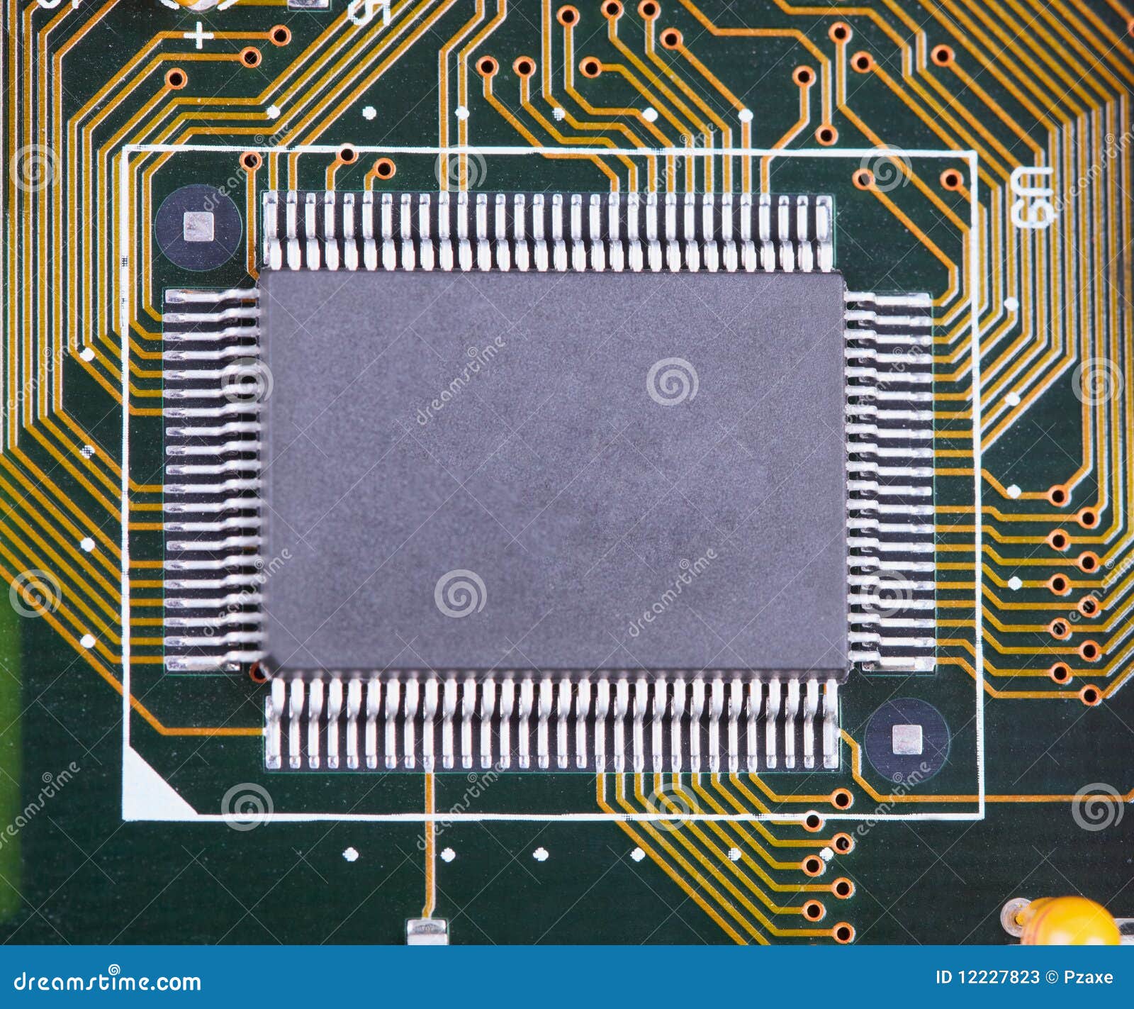 Microcircuito Integrado Grande Imagen de archivo - Imagen de ...
