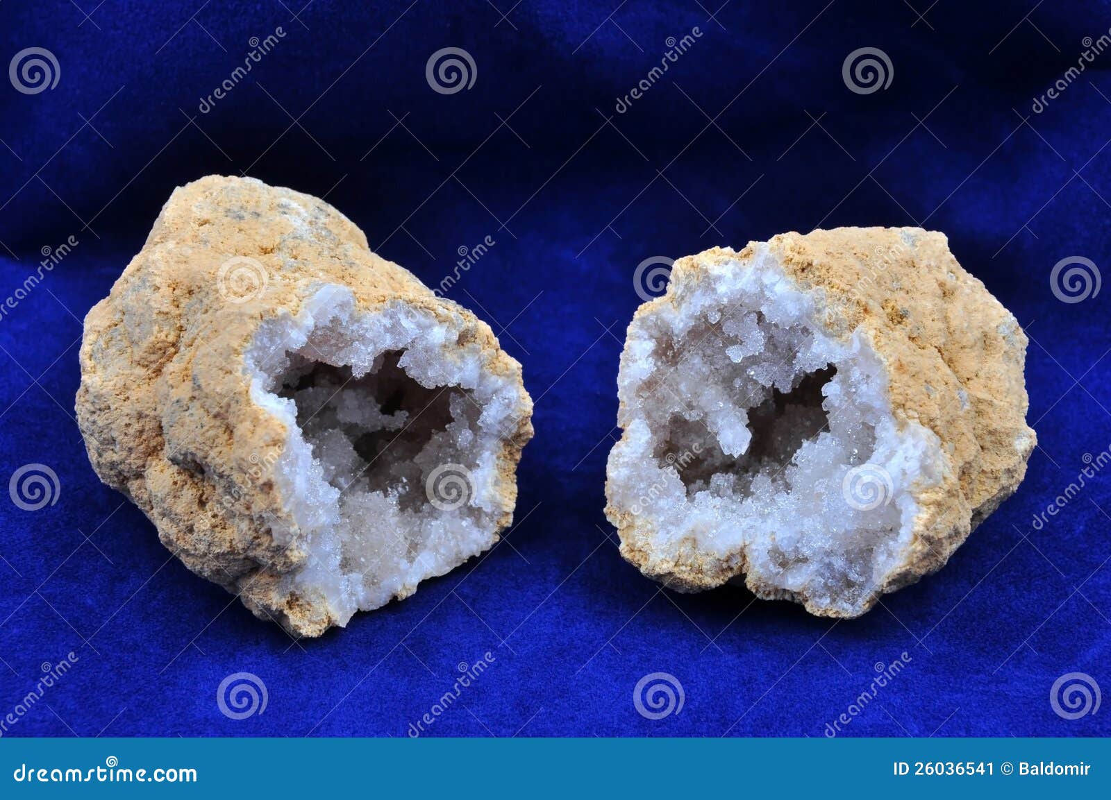 Microcrystalline Aggregate of Quartz Stock Image - Image of small ...
