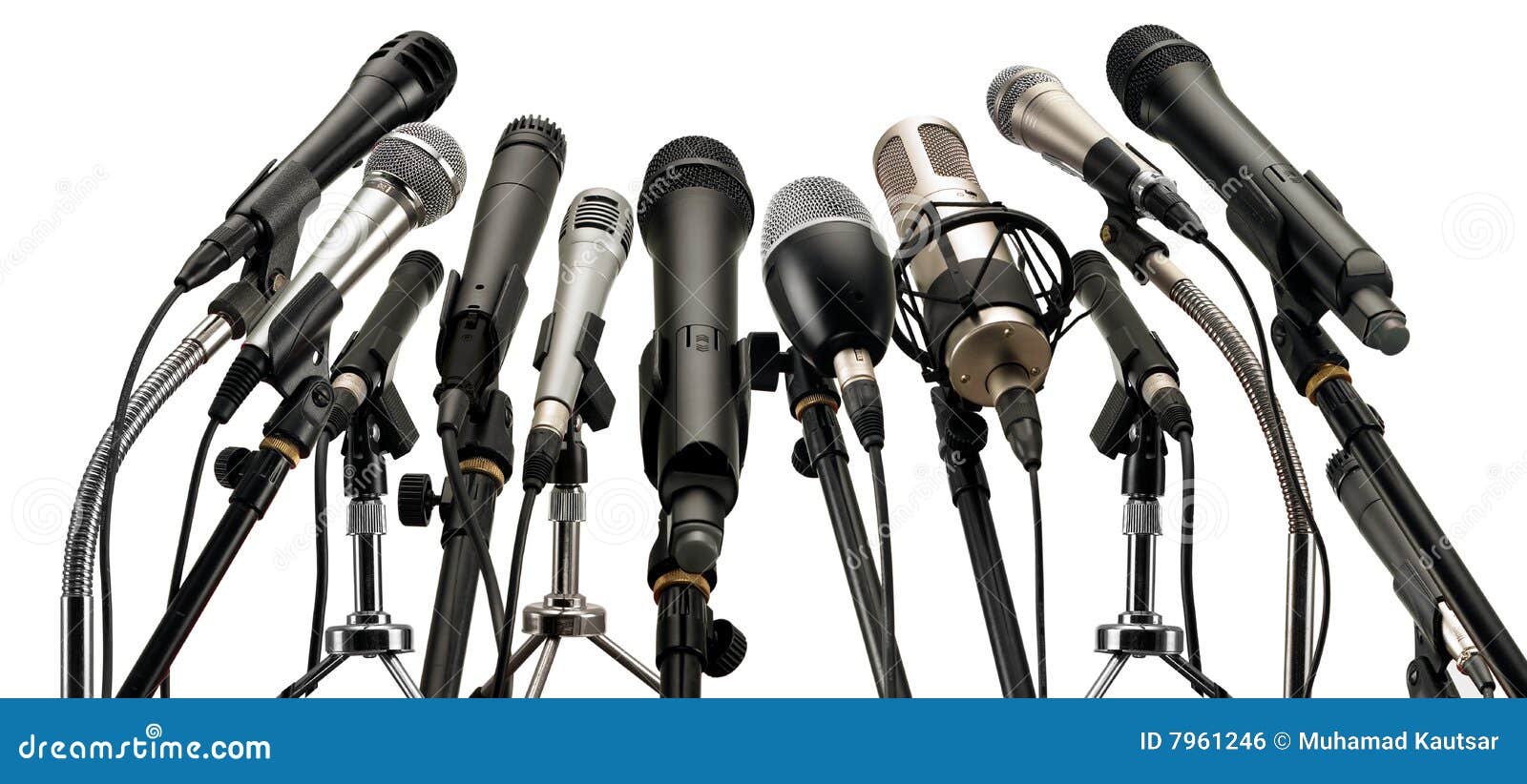 Microfoons op podium stock foto. Image of ruimte, binnen - 7961246