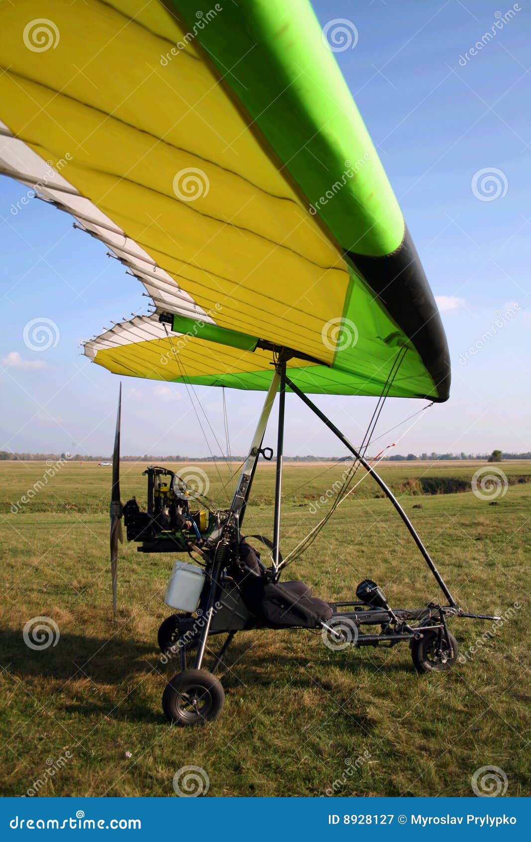Microlight yellow stock image. Image of aircraft, adrenaline - 8928127