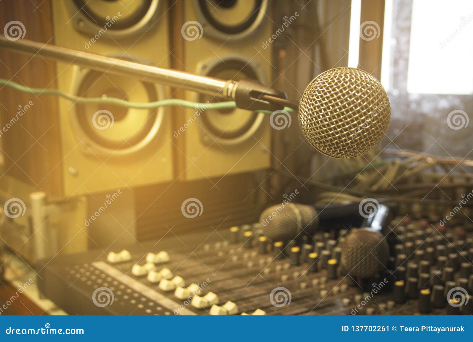 The Microphone in the Control Room Audio System of Organizations and ...