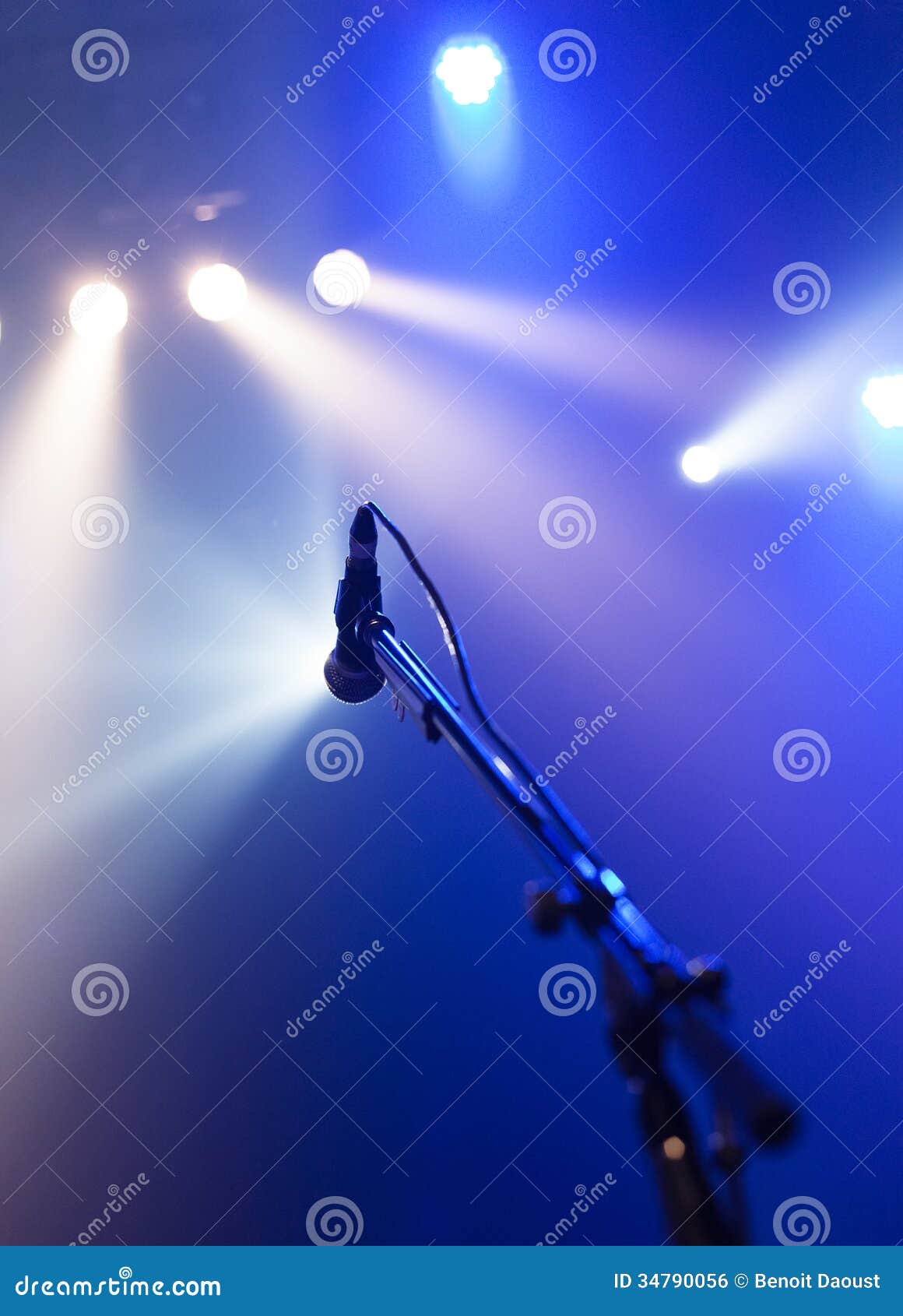 Microphone on Empty Stage Waiting for a Voice Stock Photo - Image of ...