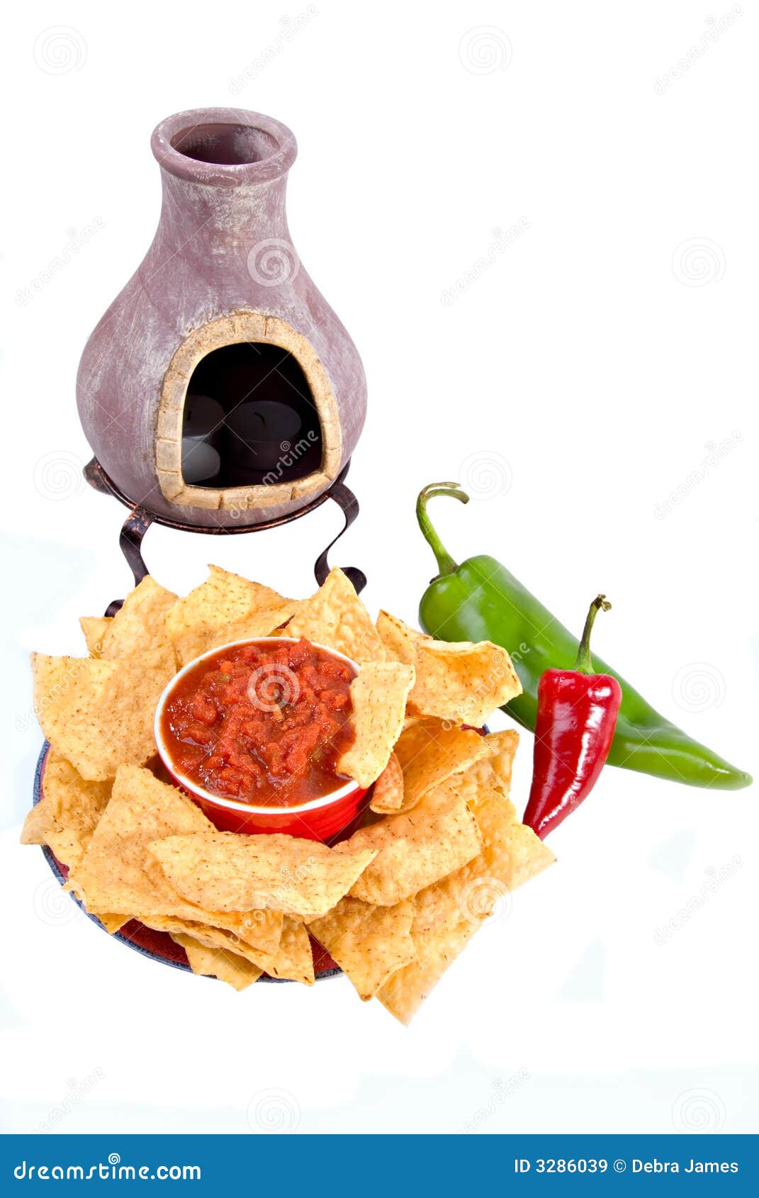 Microplaquetas, Salsa E Pimentas Imagem de Stock - Imagem de molho ...