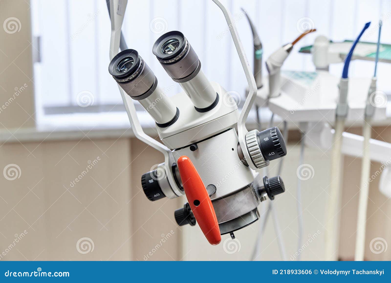 Microscope for the Diagnosis of Teeth in a Dental Clinic Stock Photo ...