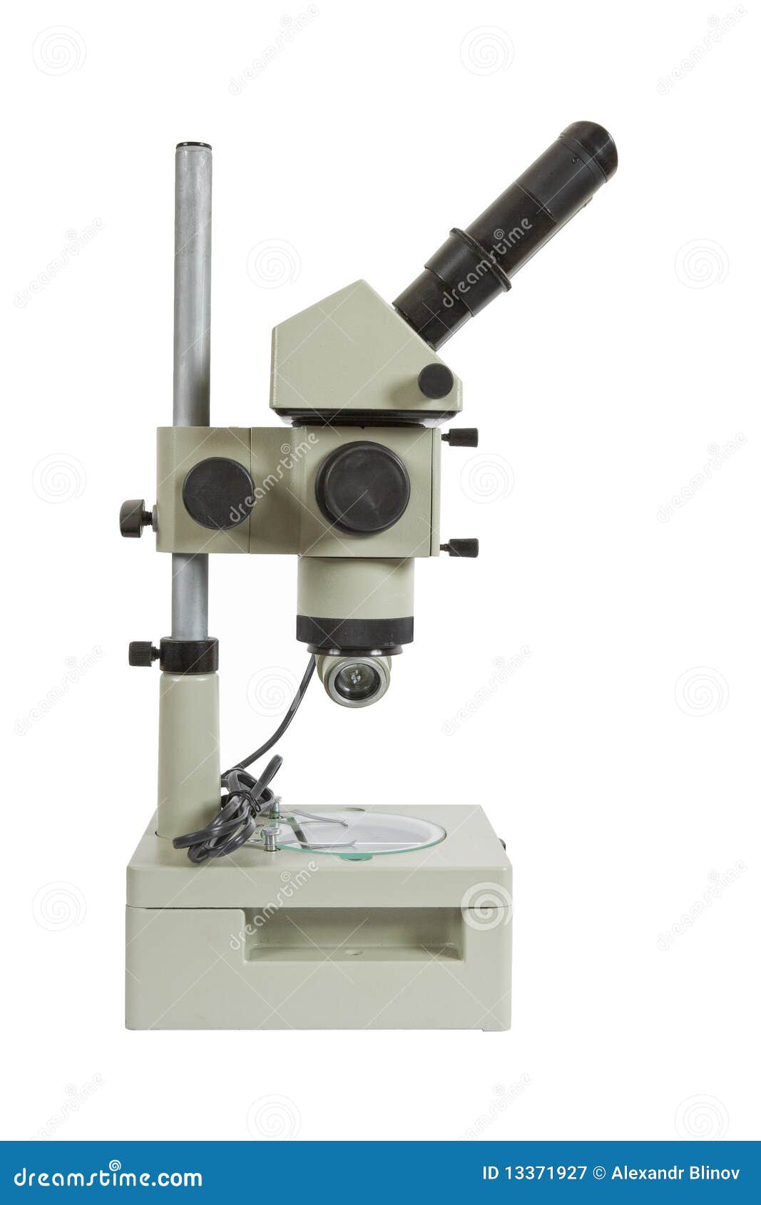 Microscope optique image stock. Image du matériel, scientifique - 13371927