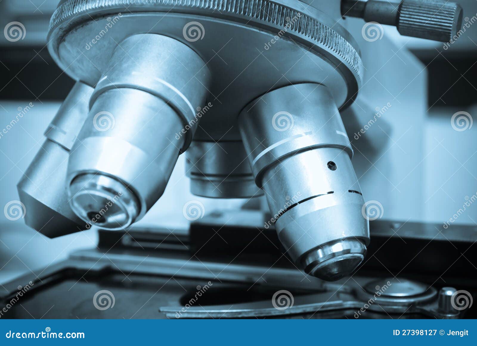 Microscopio Del Laboratorio Imagen de archivo - Imagen de diapositiva ...