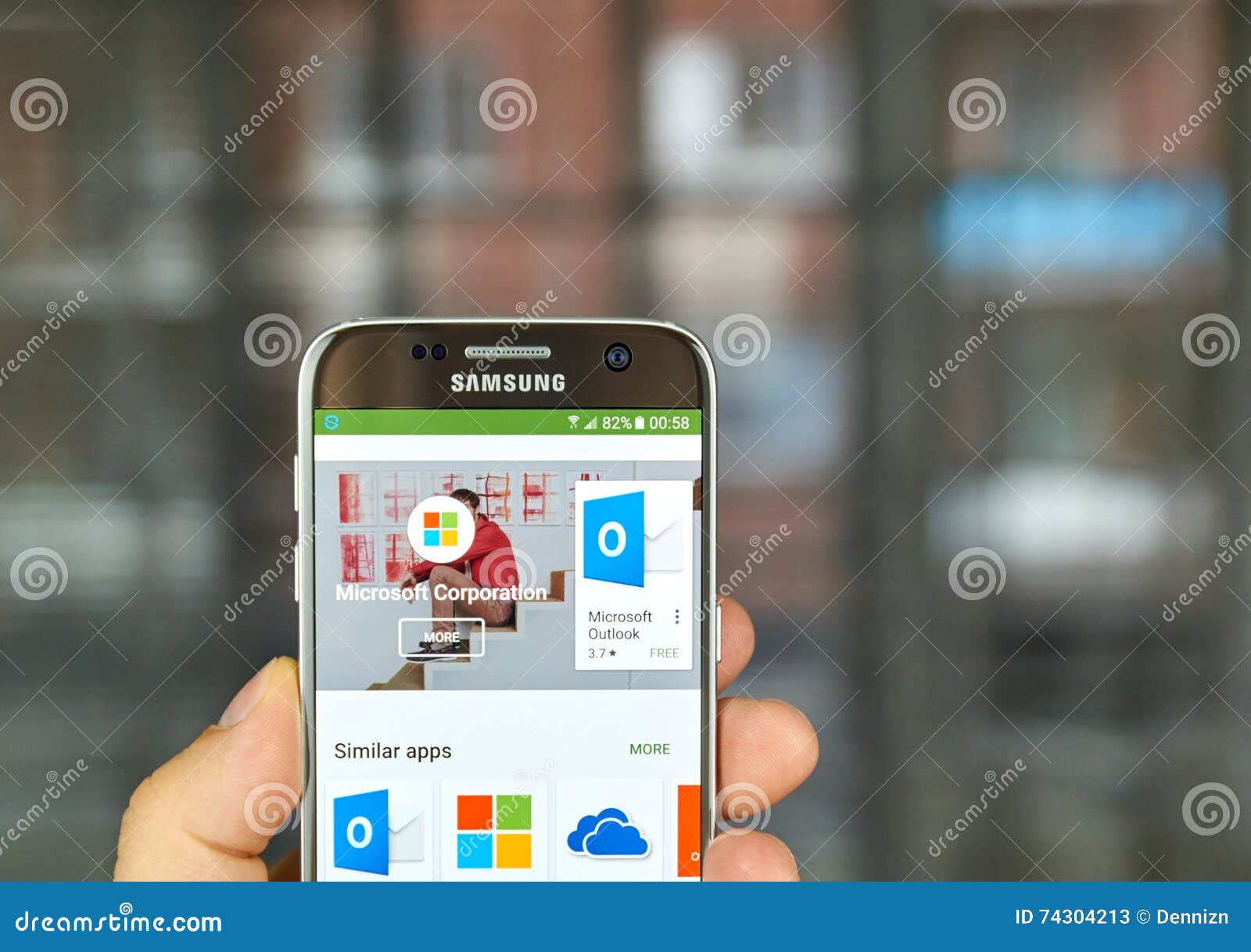 Microsoft Applications on Google Play Editorial Stock Photo - Image of ...
