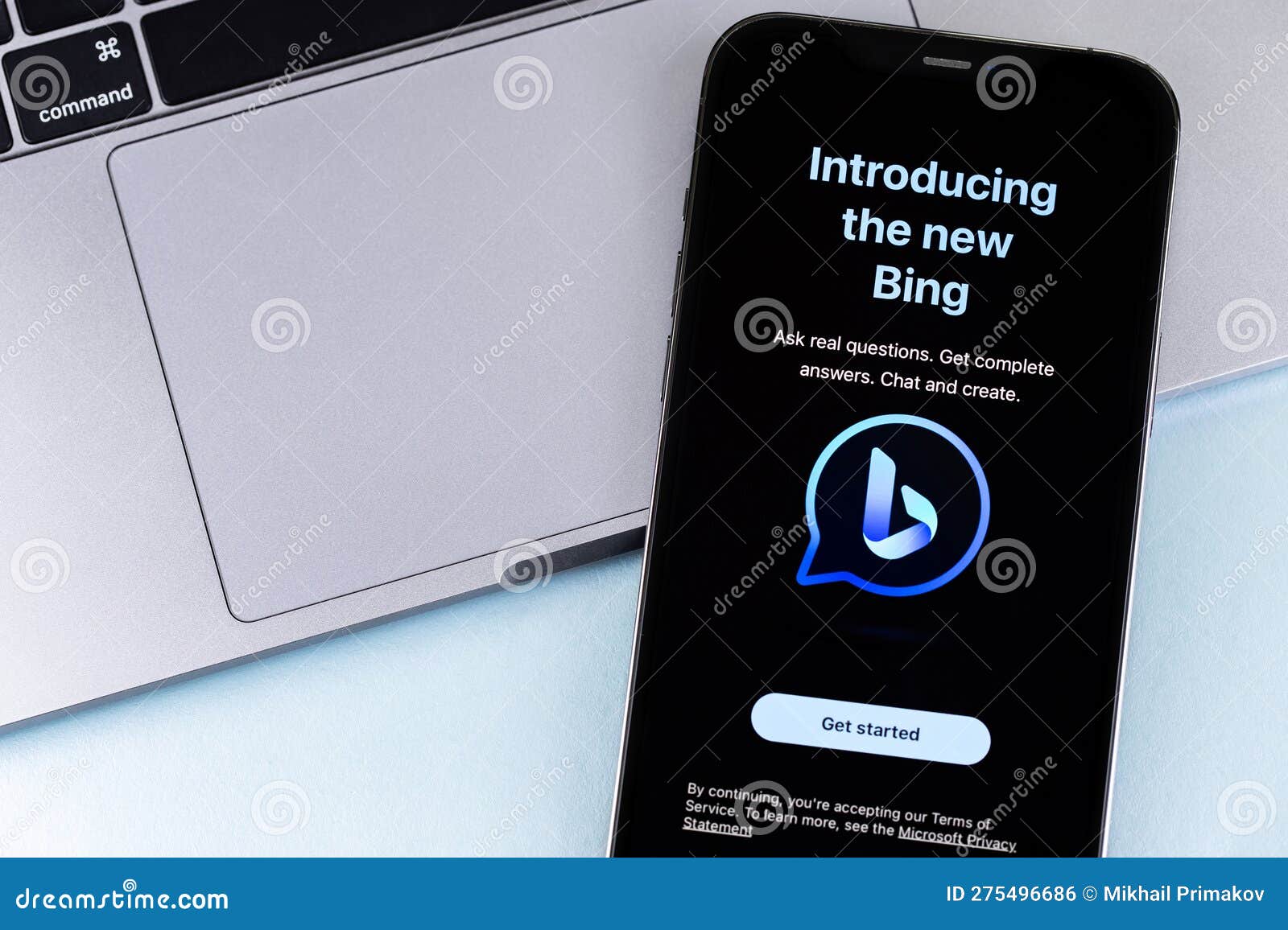 Microsoft Bing Logo Mobile App on the Screen Smartphone IPhone with ...