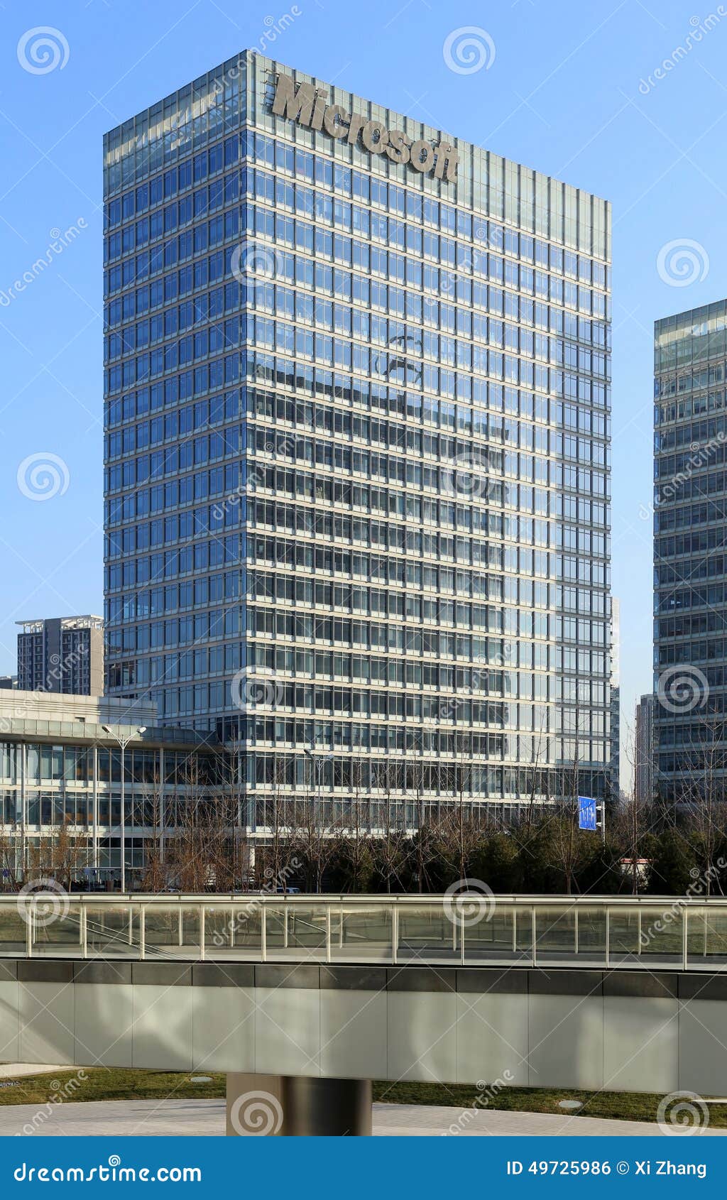 Microsoft Building editorial photo. Image of business - 49725986