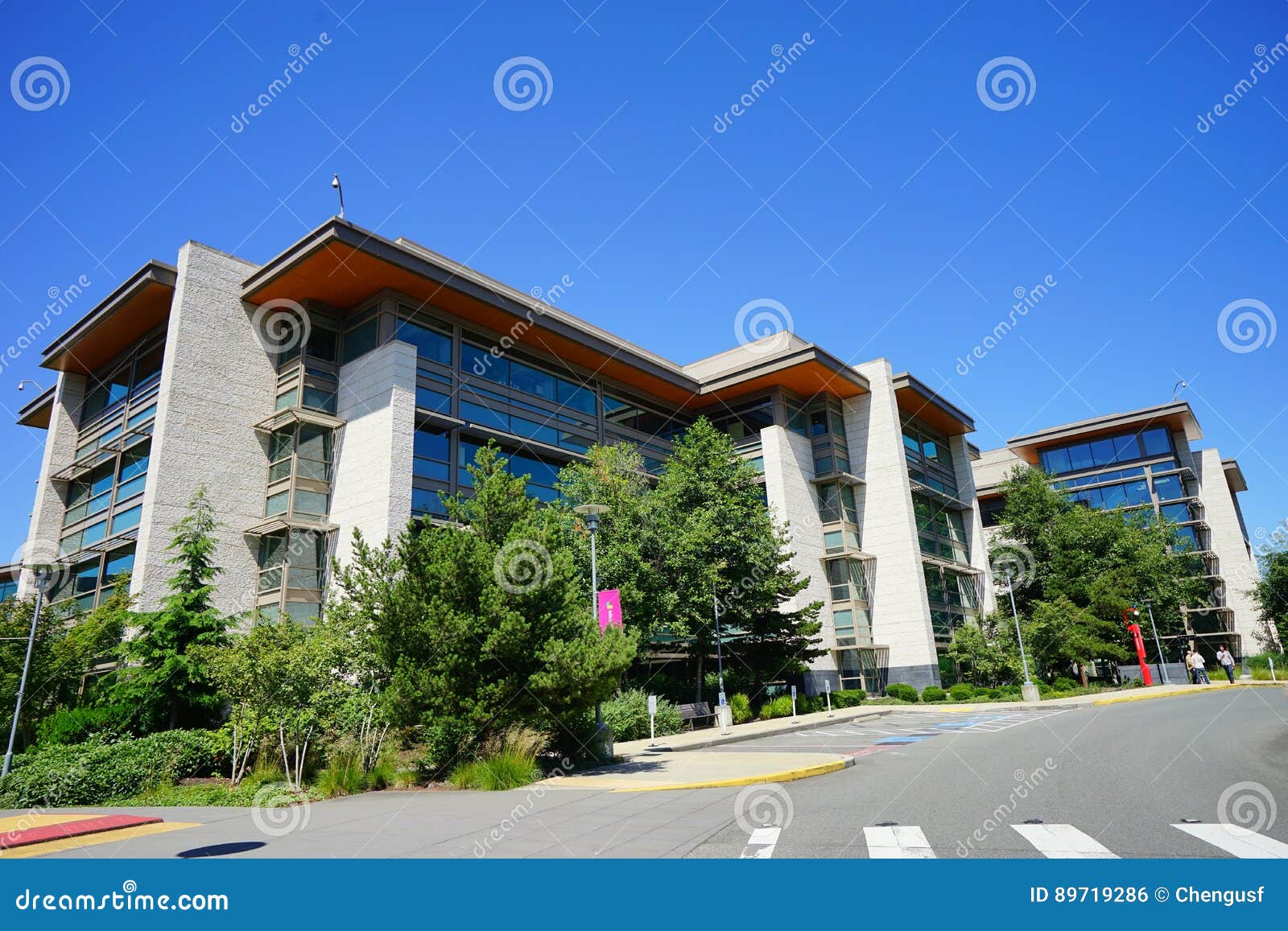 Microsoft building editorial photo. Image of bill, building - 89719286