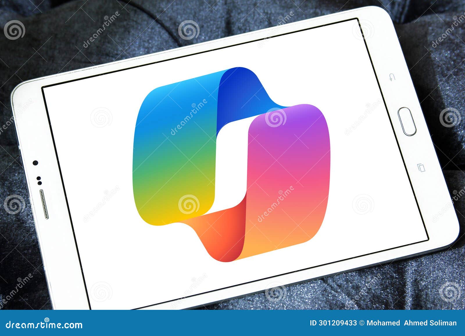 Microsoft Copilot AI Chatbot Logo Editorial Stock Photo - Image of text ...