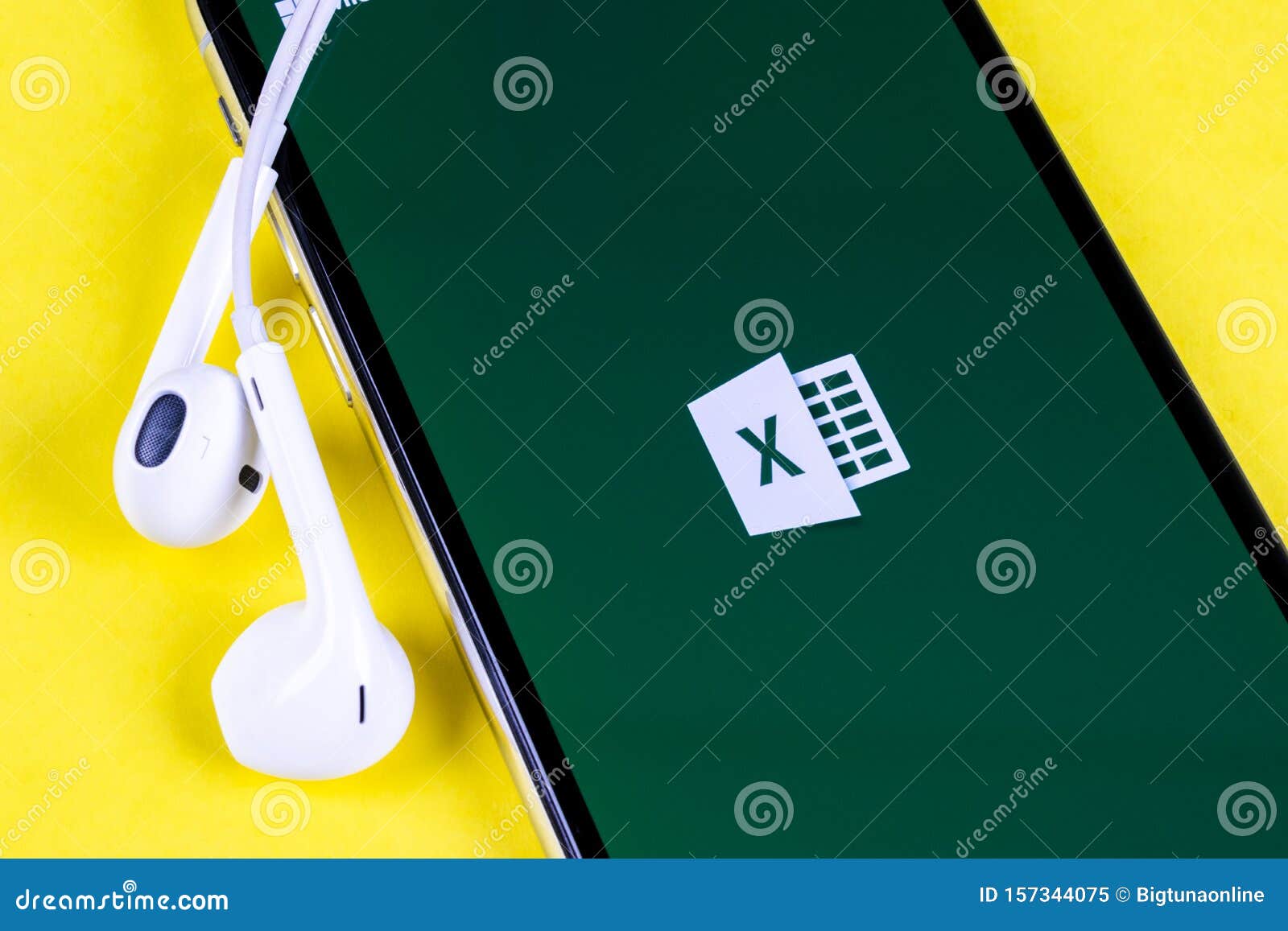 Microsoft Excel Application Icon on Apple IPhone X Screen Close-up ...