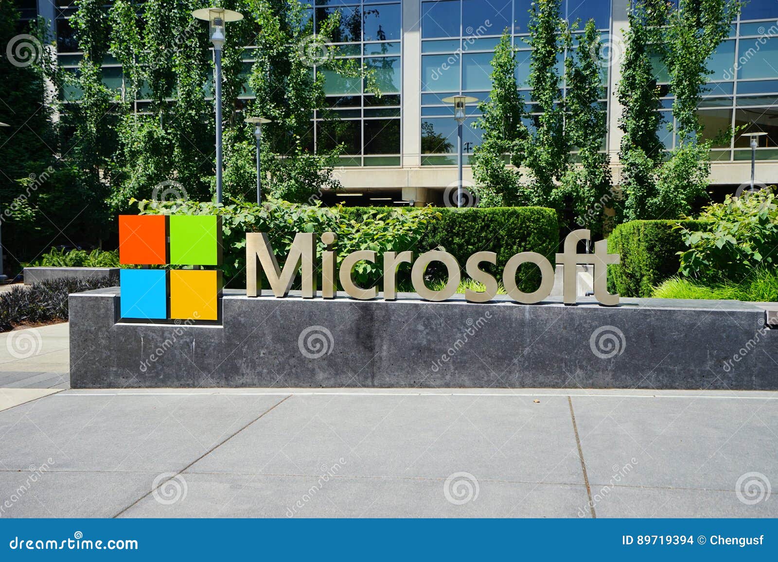 Microsoft headquarter editorial stock image. Image of landmark - 89719394