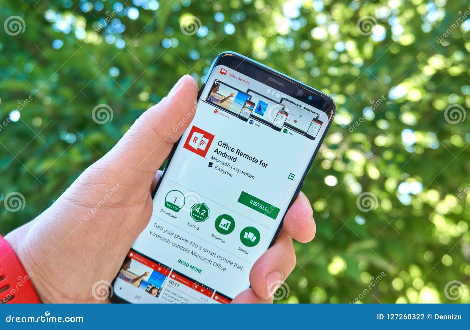 Microsoft Office Remote for Android Mobile App on Samsung S8. Editorial ...