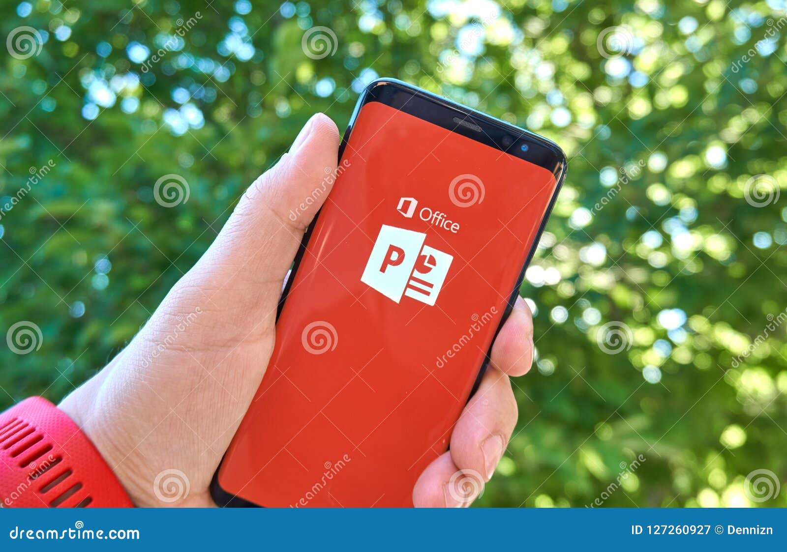 Microsoft PowerPoint Mobile App on Samsung S8. Editorial Photography ...