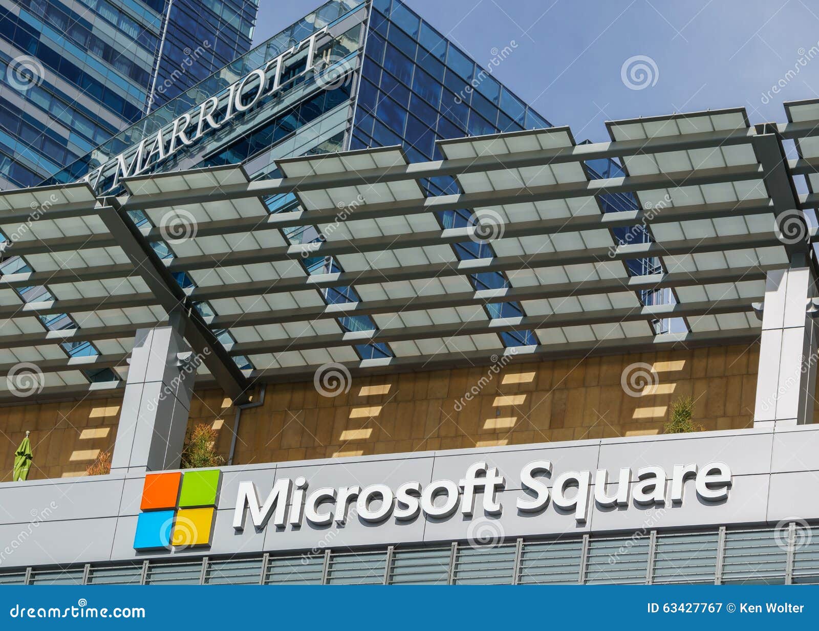 Microsoft-Quadrat-Logo an L a Phasen Redaktionelles Stockfotografie ...