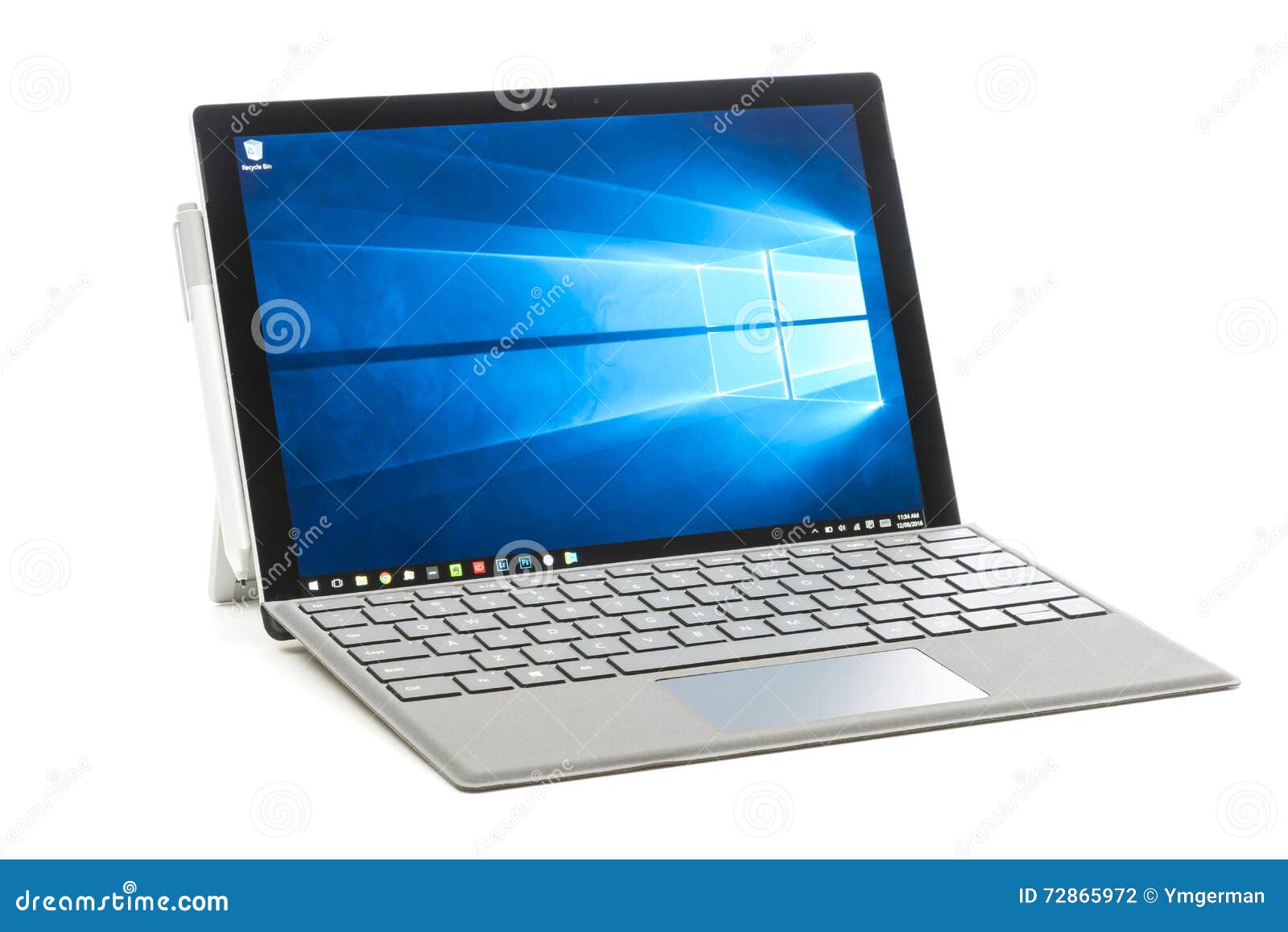 Microsoft Surface Pro 4 editorial photography. Image of window - 72865972