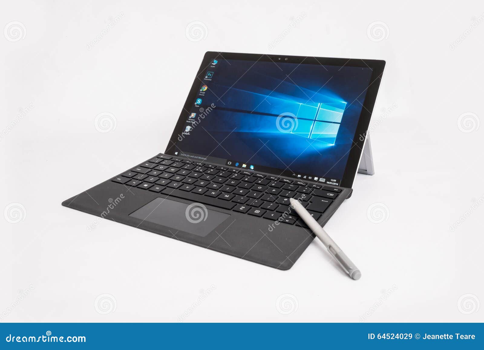 Microsoft Surface Pro4 with Pen and Keyboard Editorial Stock Image ...