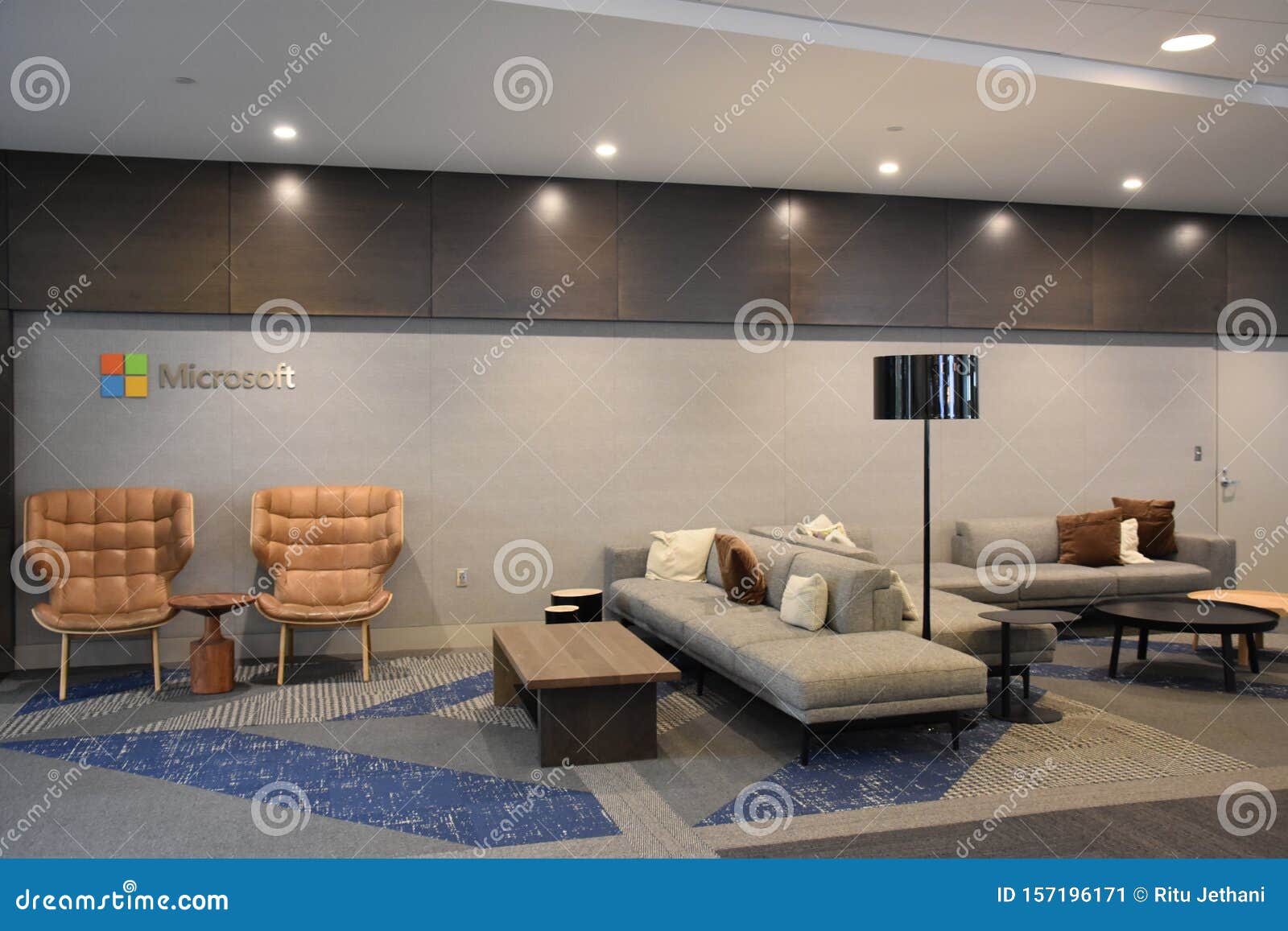 Microsoft Visitor Center At The Headquarters In Redmond, Washington ...