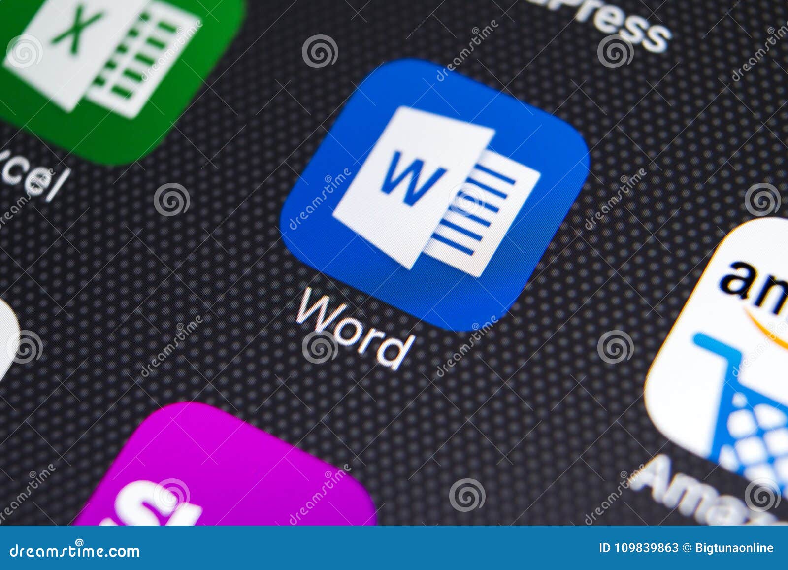 Microsoft Word Application Icon on Apple IPhone X Screen Close-up ... Microsoft Word Application Icon on Apple IPhone X Screen Close-up ...