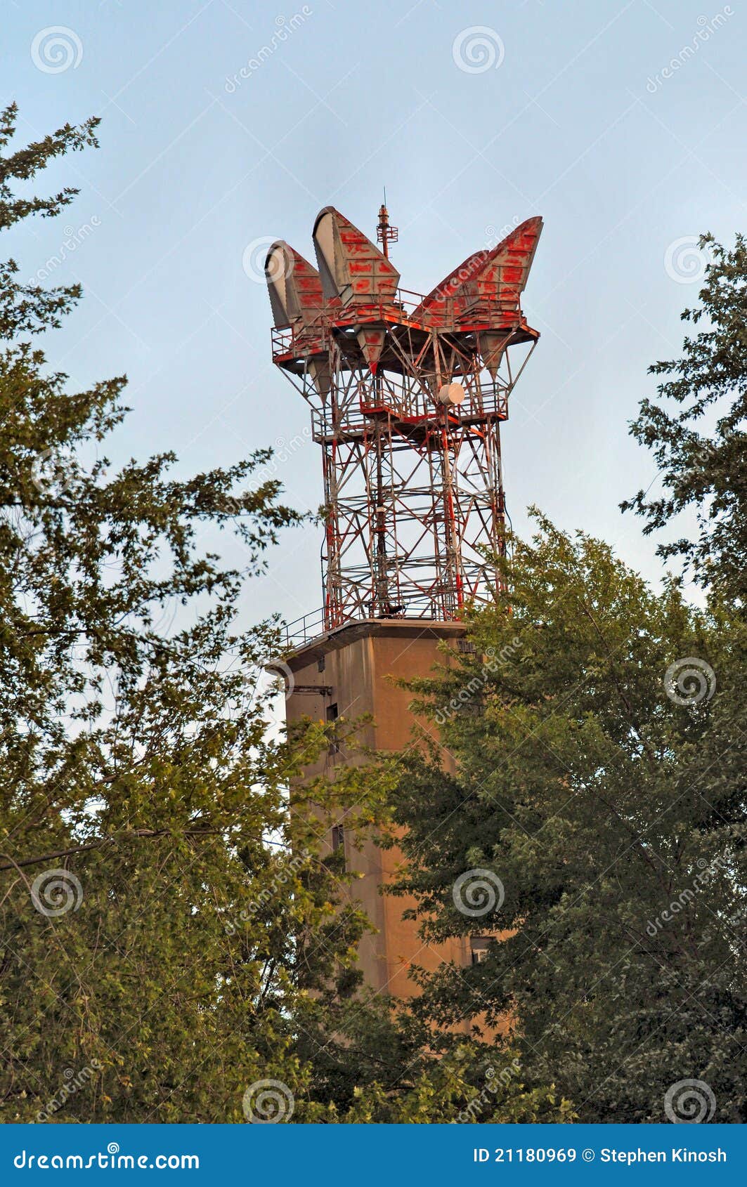 Microwave antenna array stock image. Image of telegraph - 21180969